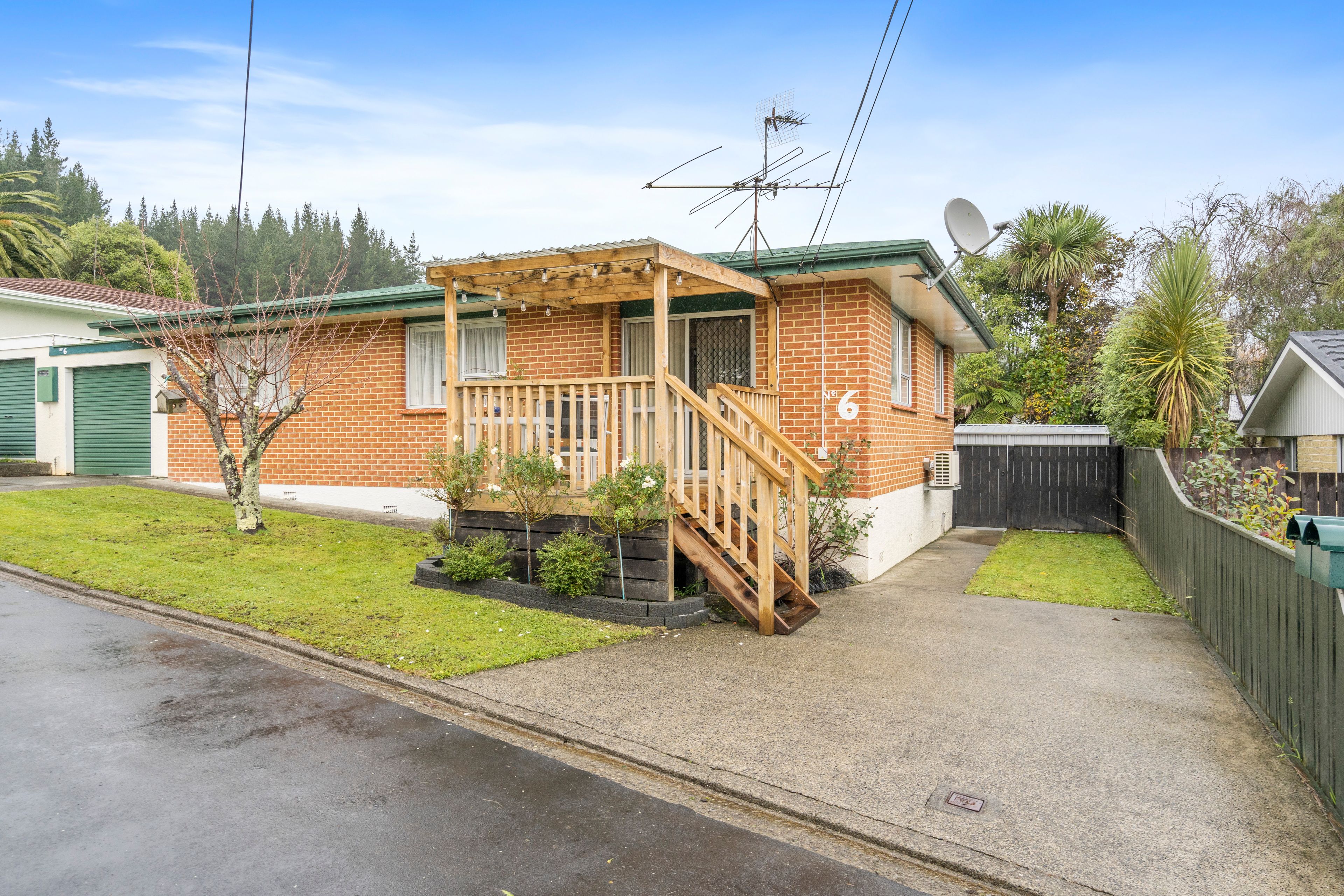 6 Garth Lane, Maoribank, – Home For Sale • Ray White New Zealand