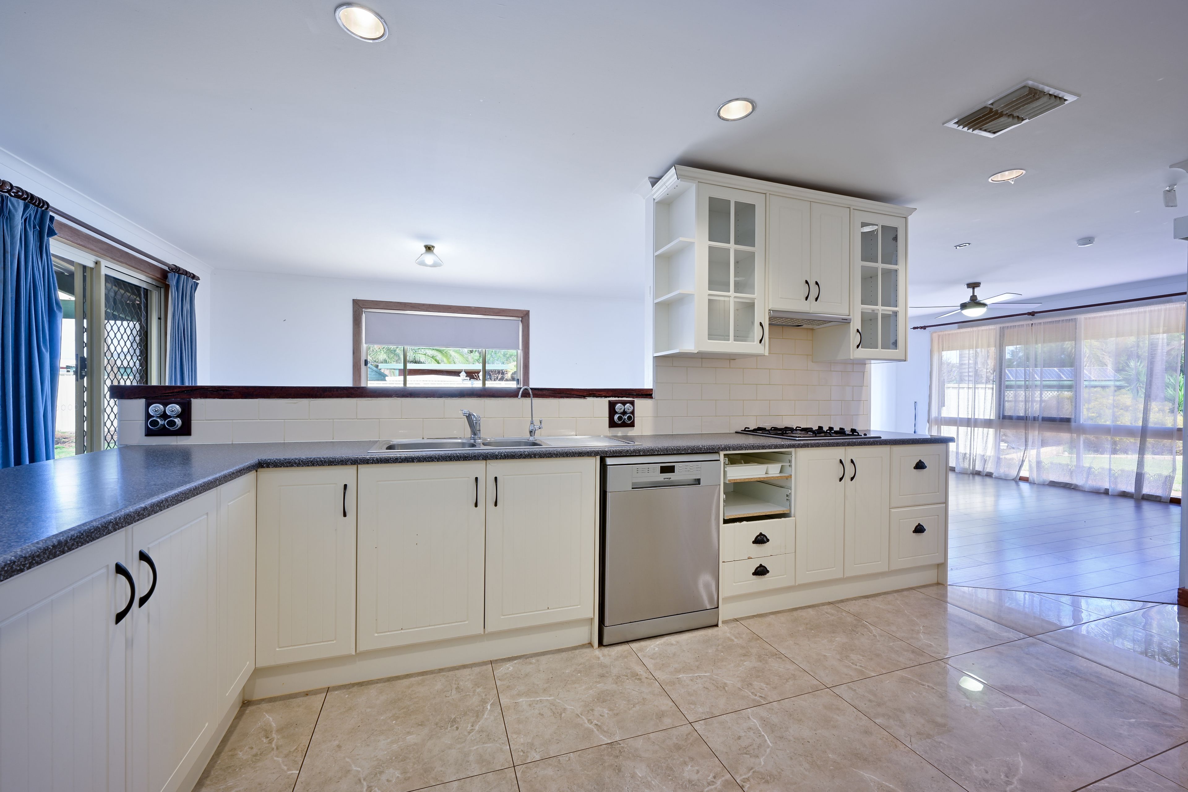 7 Mcrostie Close, Whyalla Stuart, SA 5608 - Sold House - Ray White Port ...