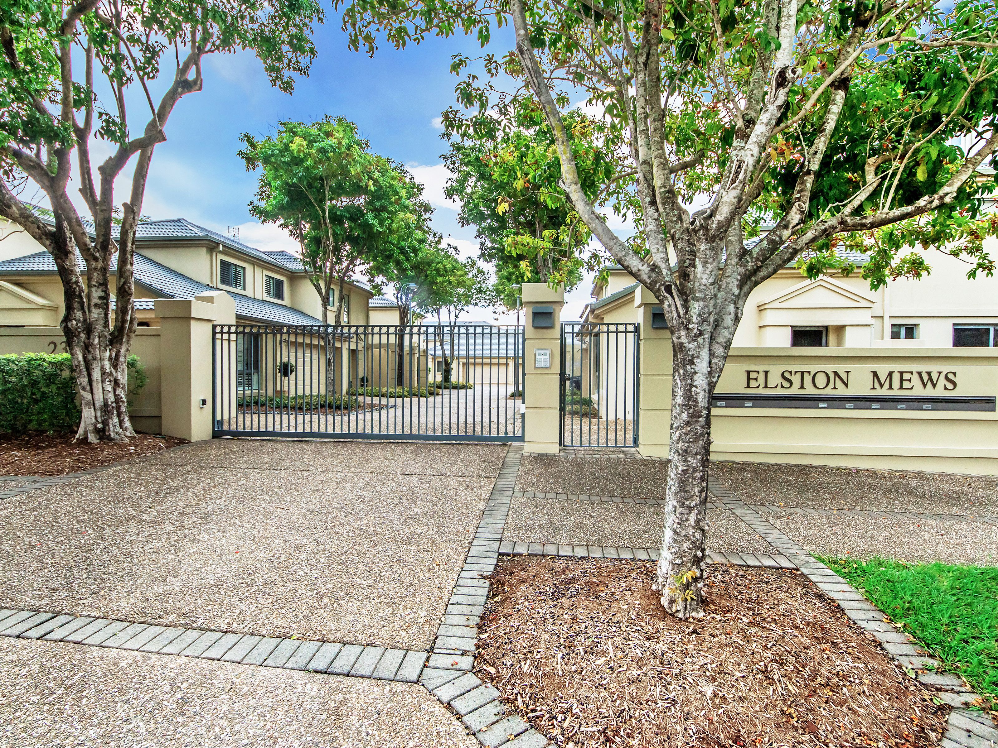 4/23-25 Bauer Street, Southport, QLD 4215 - Sold Unit - Ray White Hope ...