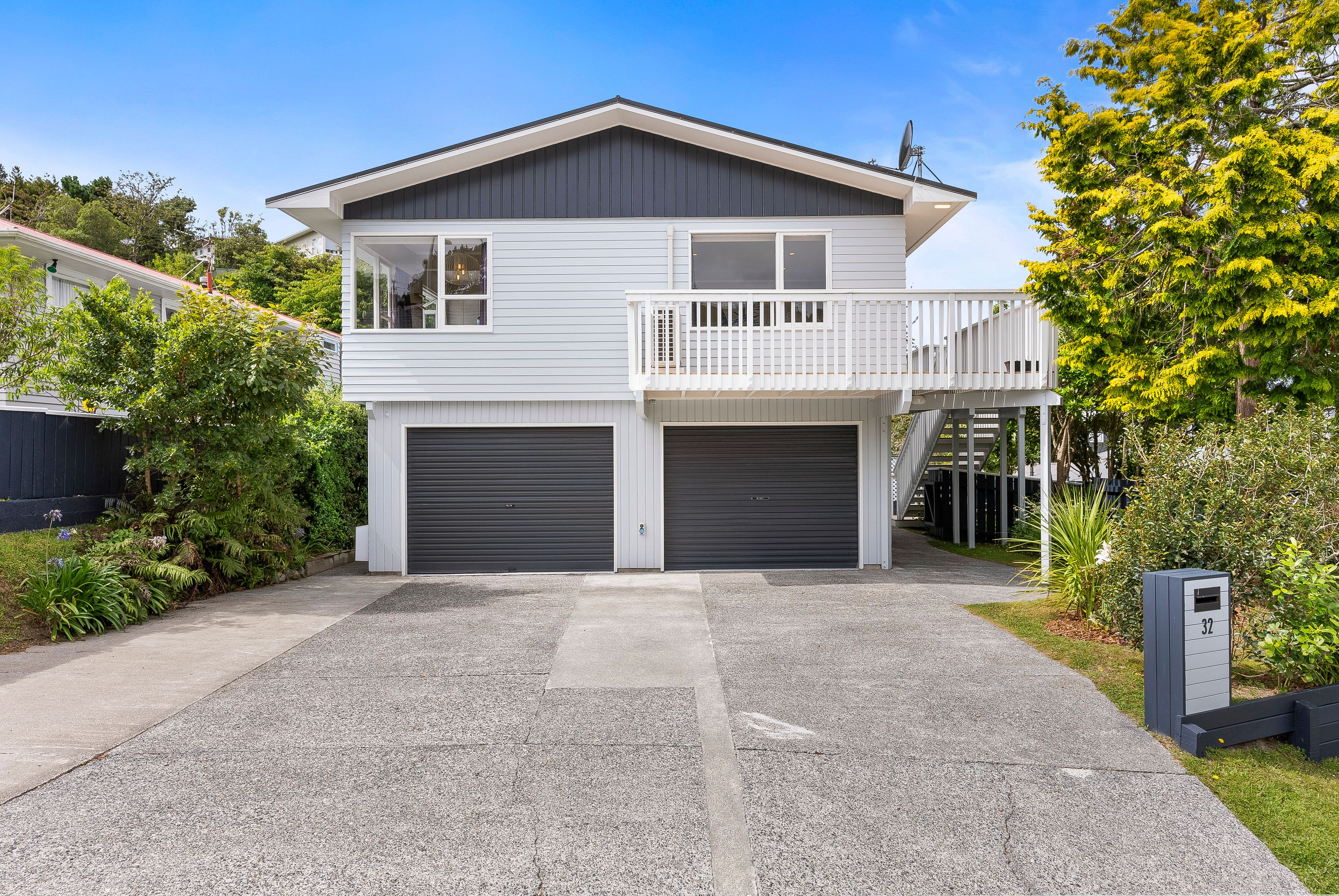32 Batchelor Street, Newlands, Wellington City 6037 - Sold House - Ray ...