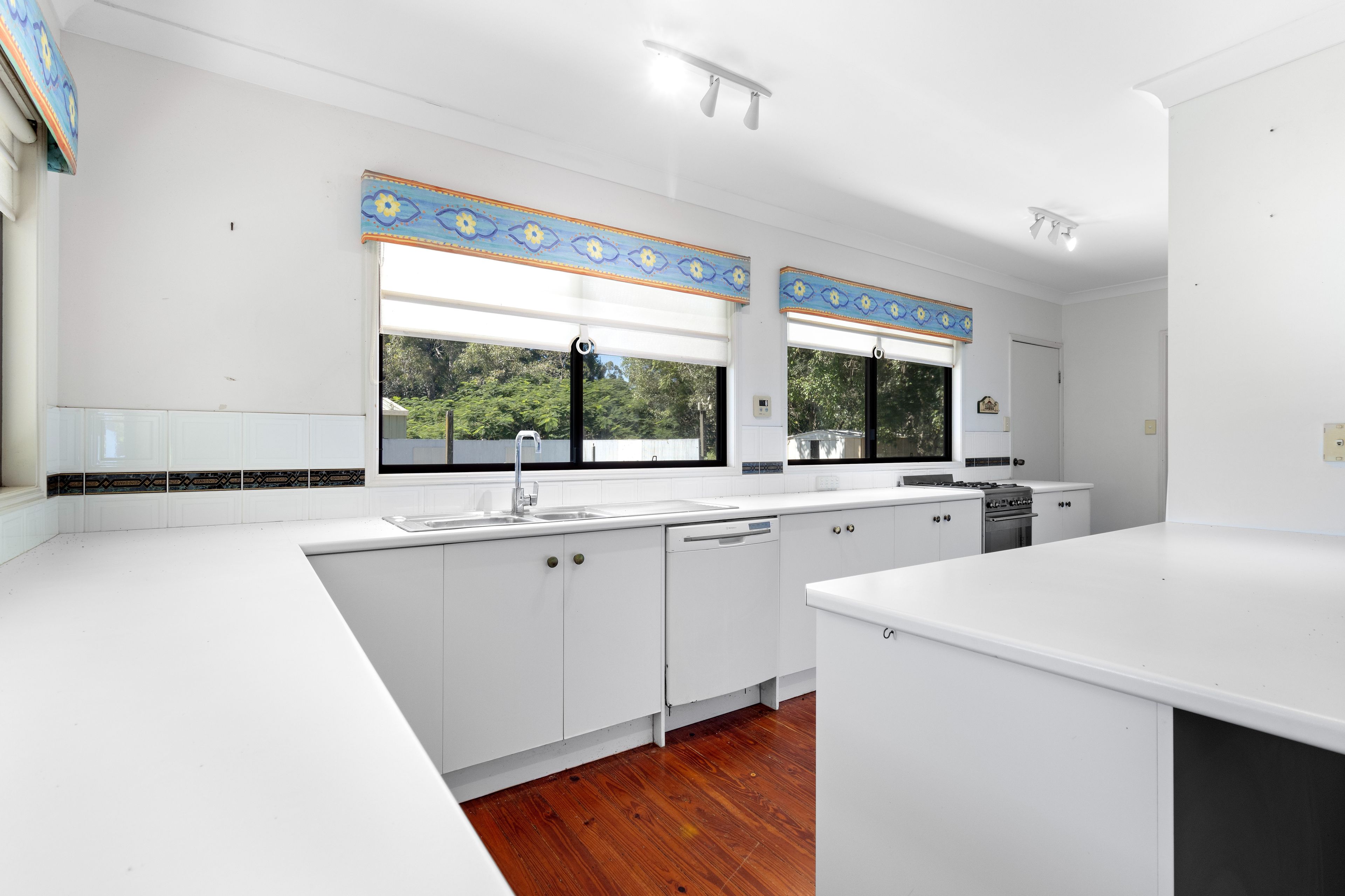 8 Waterview Drive, Dundowran Beach, QLD 4655 - Sold House - Ray White ...