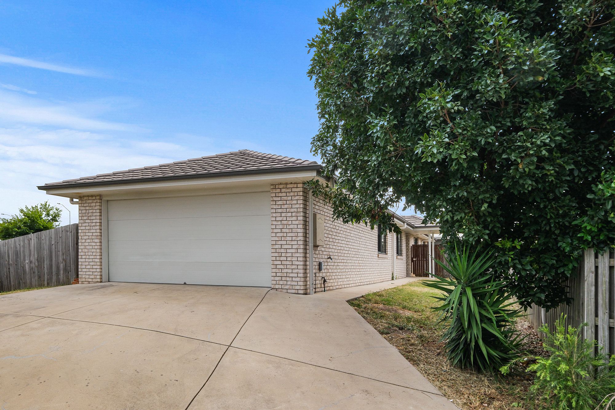 101 Reif Street, Flinders View, QLD 4305 - Leased House - Ray White ...