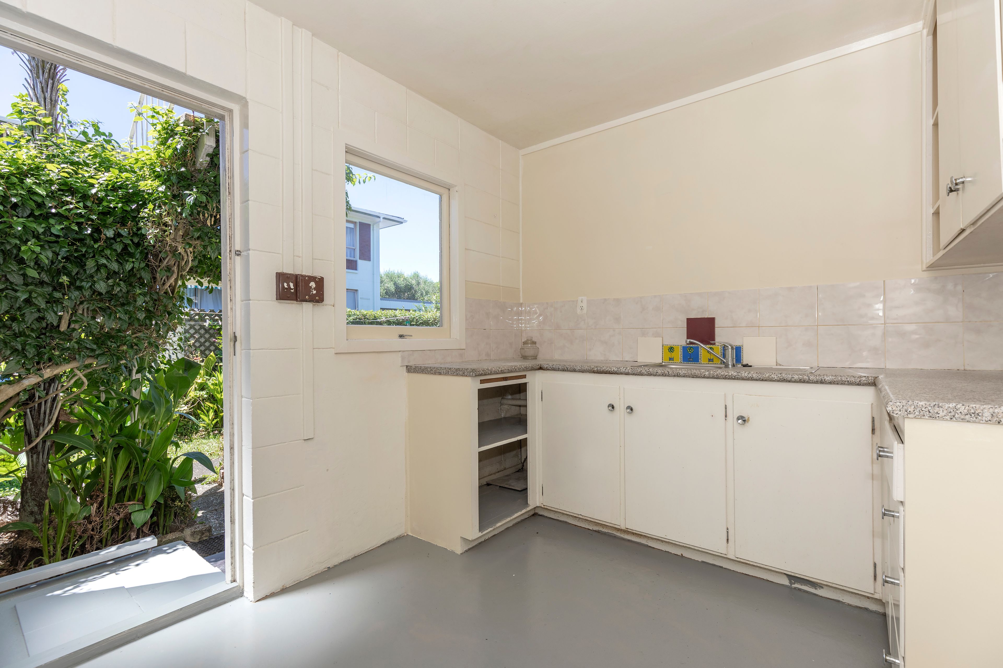2/27 Lancing Road, Sandringham, Auckland City 1025 - Sold Unit - Ray ...