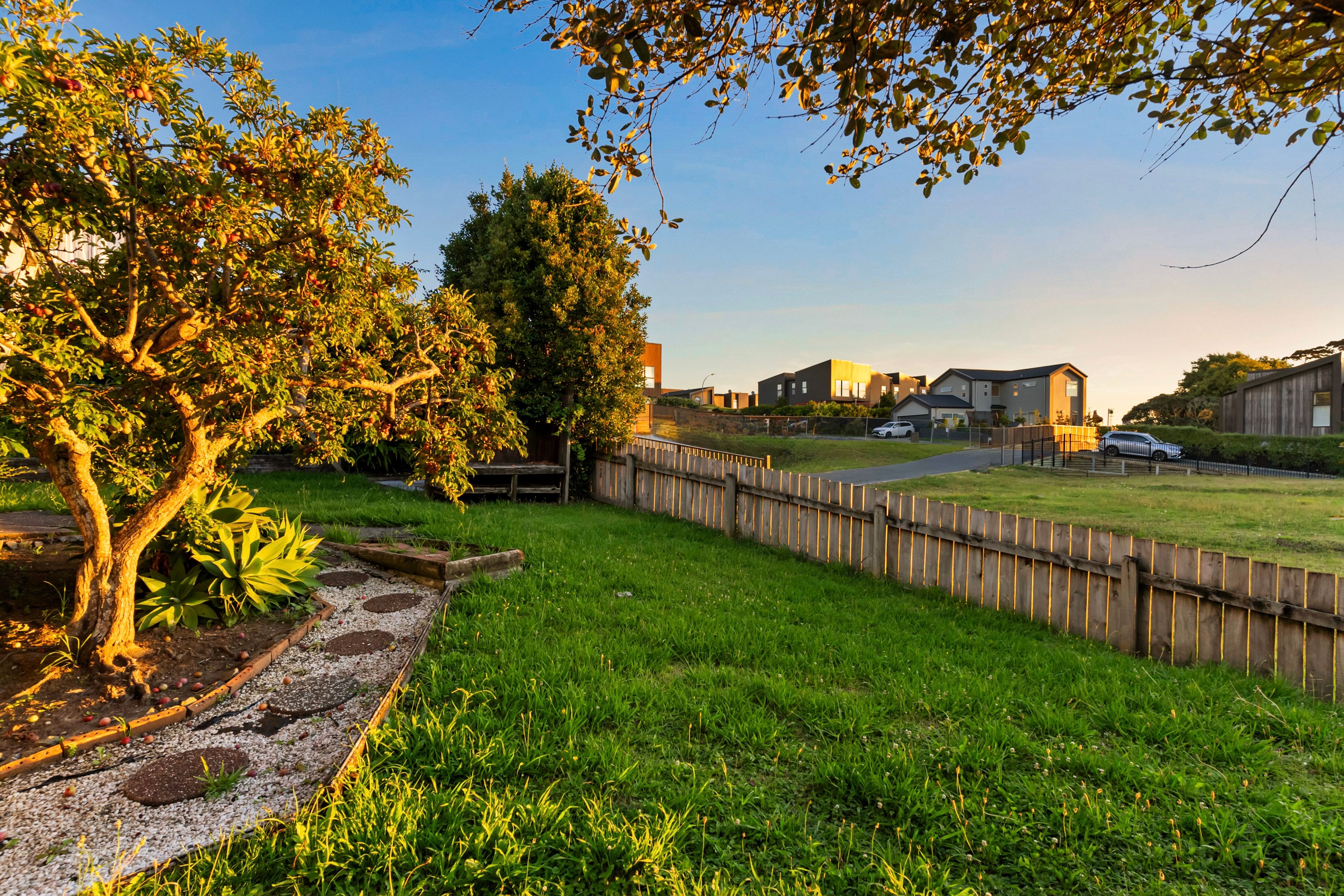 4/51A Northboro Road, Hauraki, North Shore City 0622 - House for Sale ...