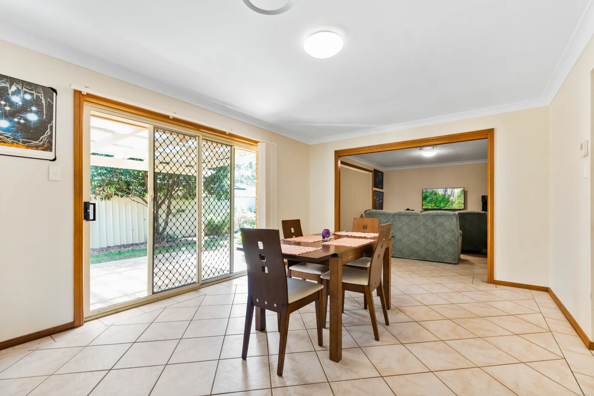 50 William Mannix Avenue, Currans Hill, NSW 2567 - Leased House - Ray ...