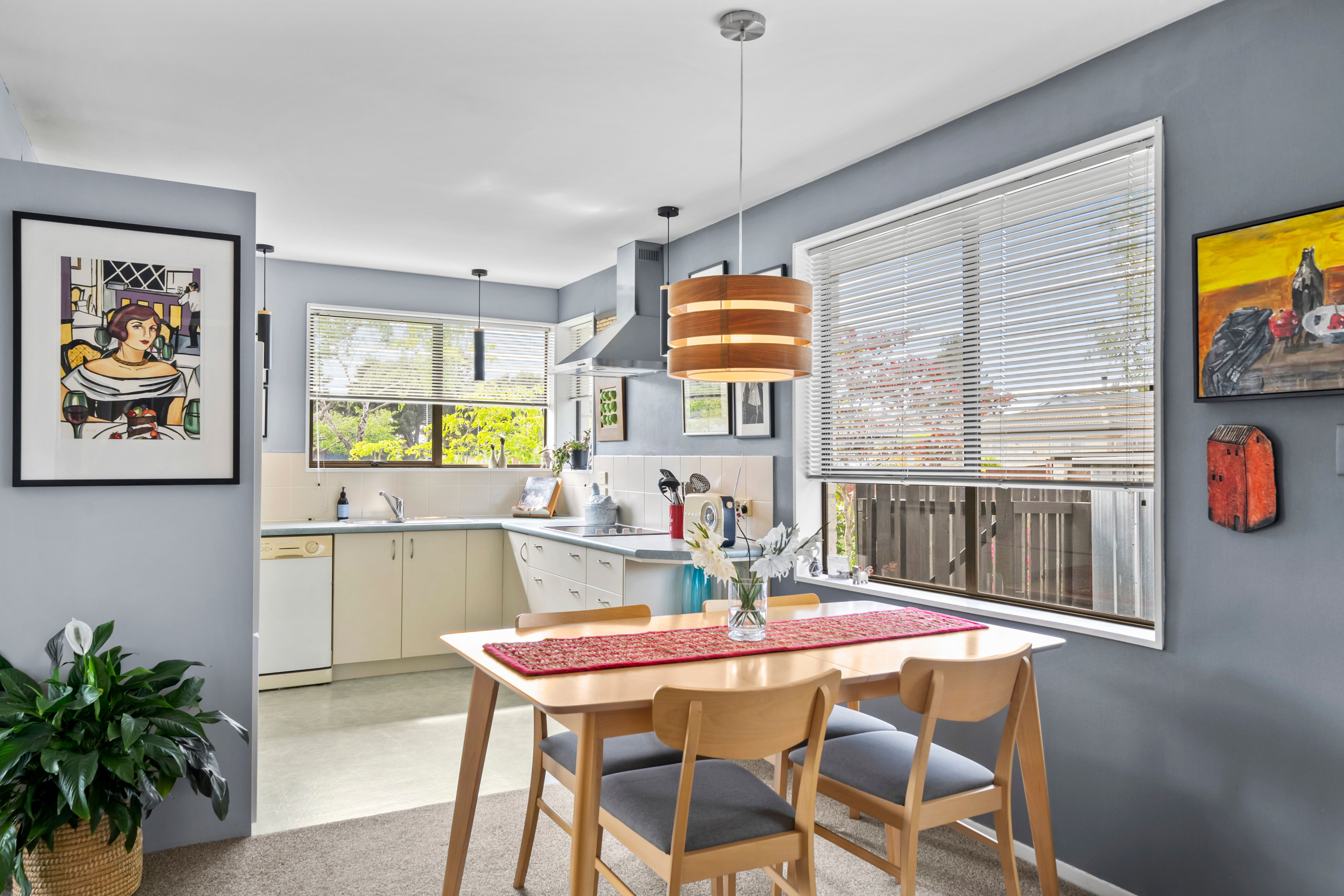 1 Valecrest Avenue, Parklands, Christchurch City 8083 - Sold Unit - Ray ...