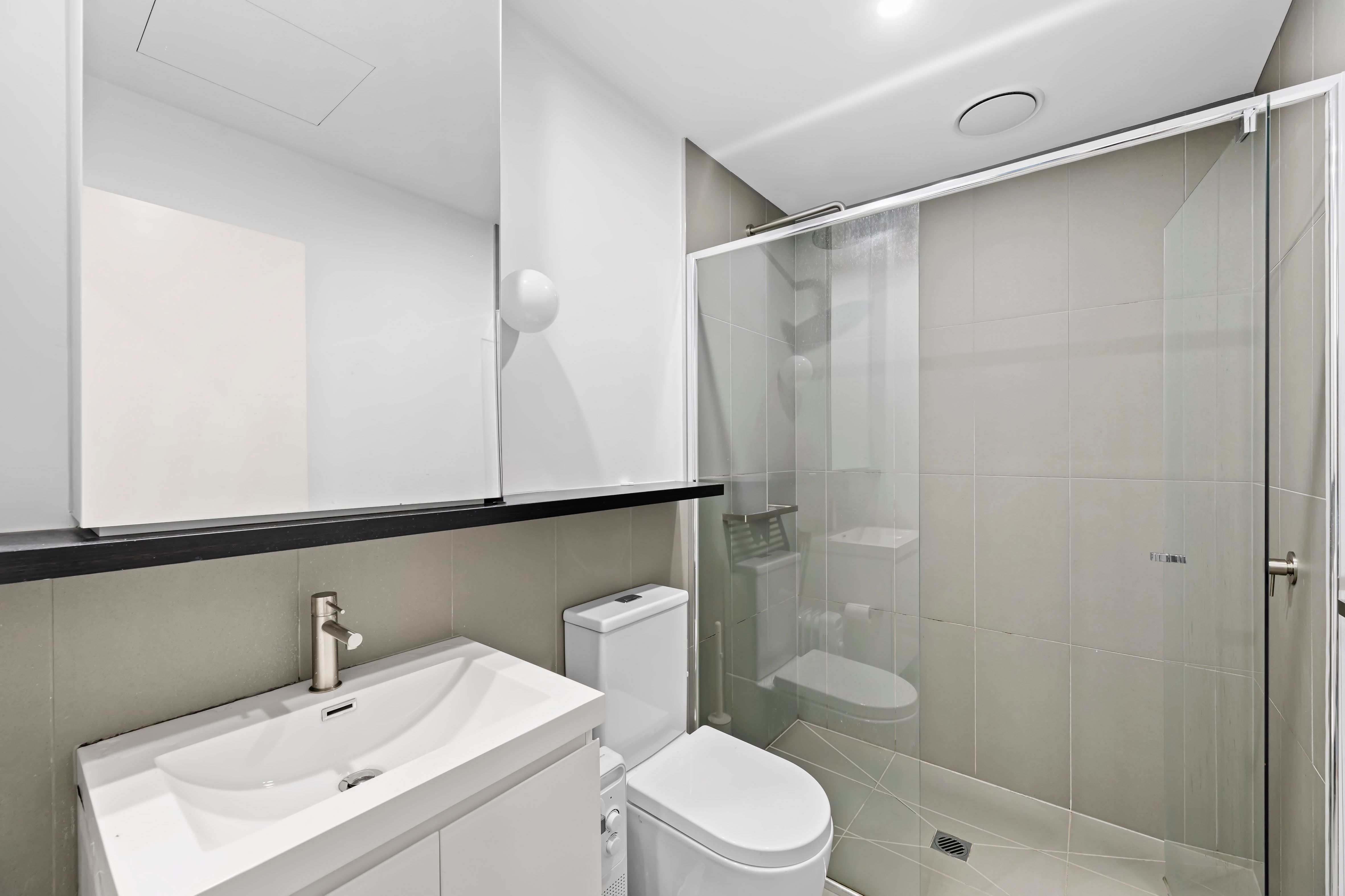 101/18 Lomandra Drive, Clayton South, VIC 3169 - Sold Apartment - Ray ...