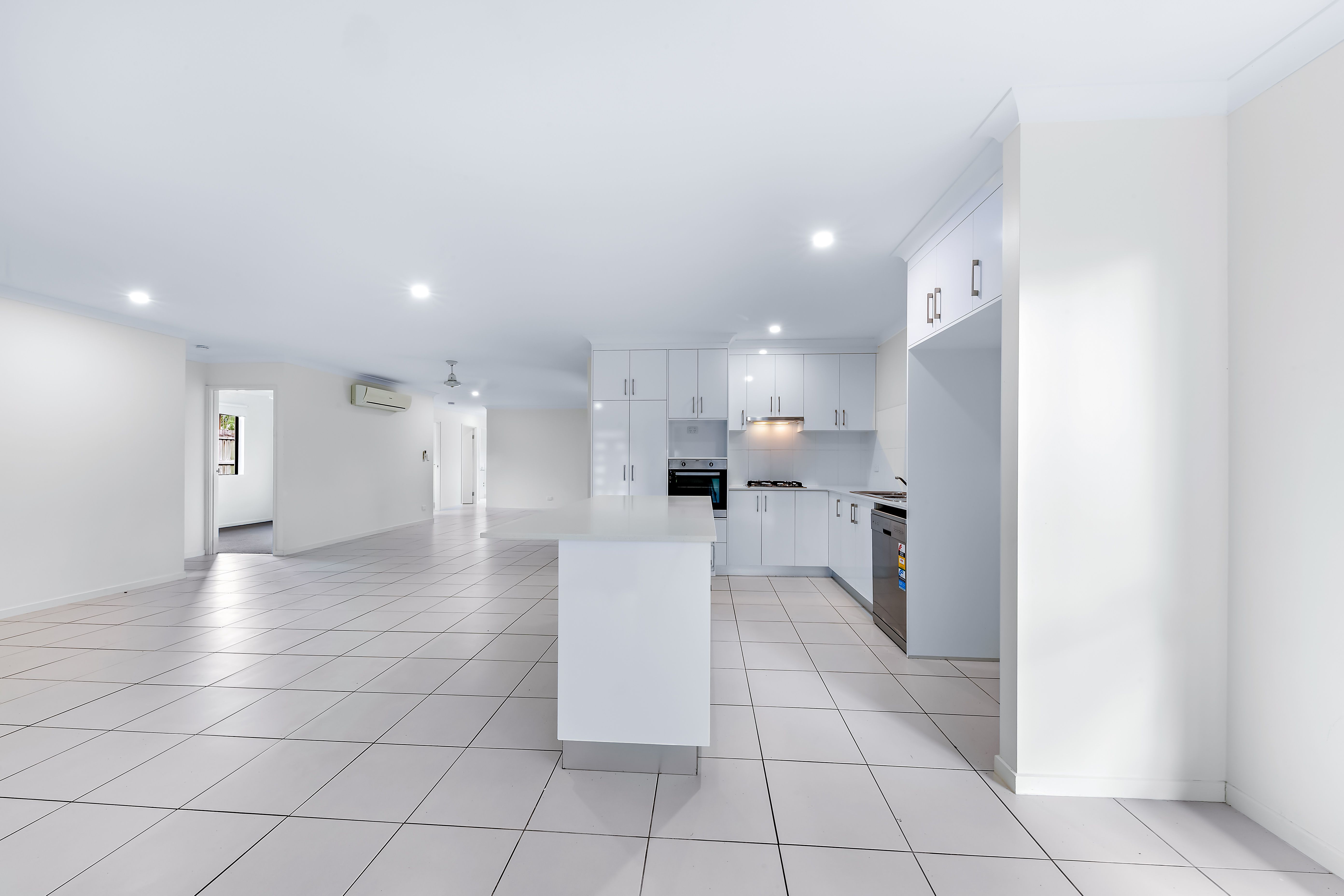 6 Springfield Circuit, Cannonvale, QLD 4802 - Leased House - Ray White ...