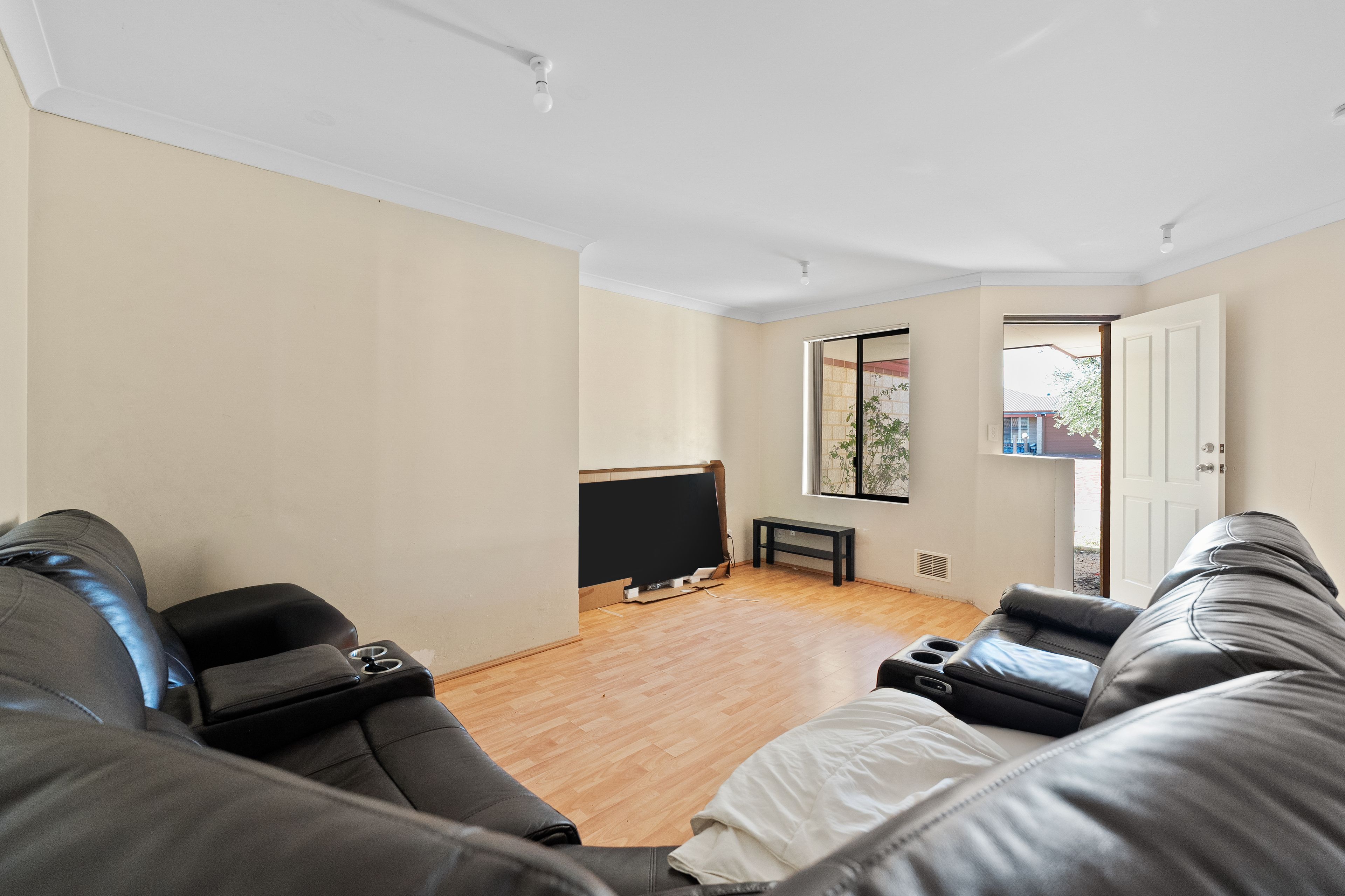 45 Teraglin Way, Warnbro, WA 6169 - House for Sale - Ray White ...