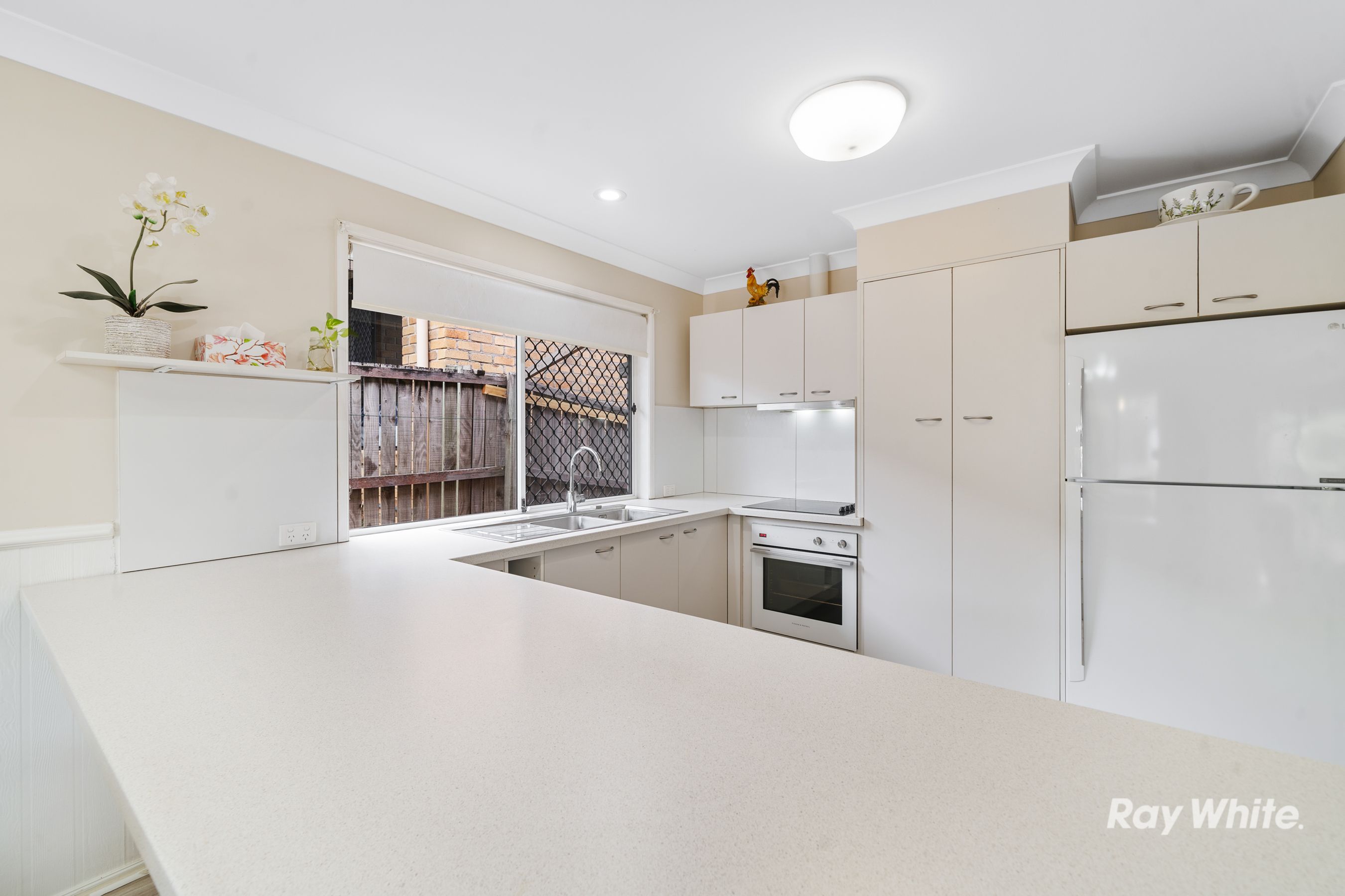 9 KINGFISHER Close, Loganlea, QLD 4131 - Sold House - Ray White AKG