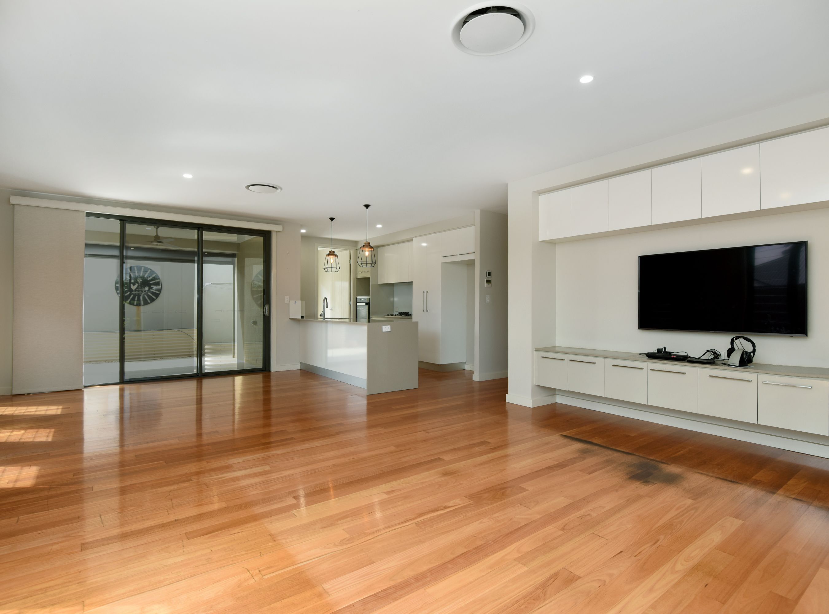 2/62 Calypso Crescent, Middle Ridge, QLD 4350 - Sold Unit - Ray White ...
