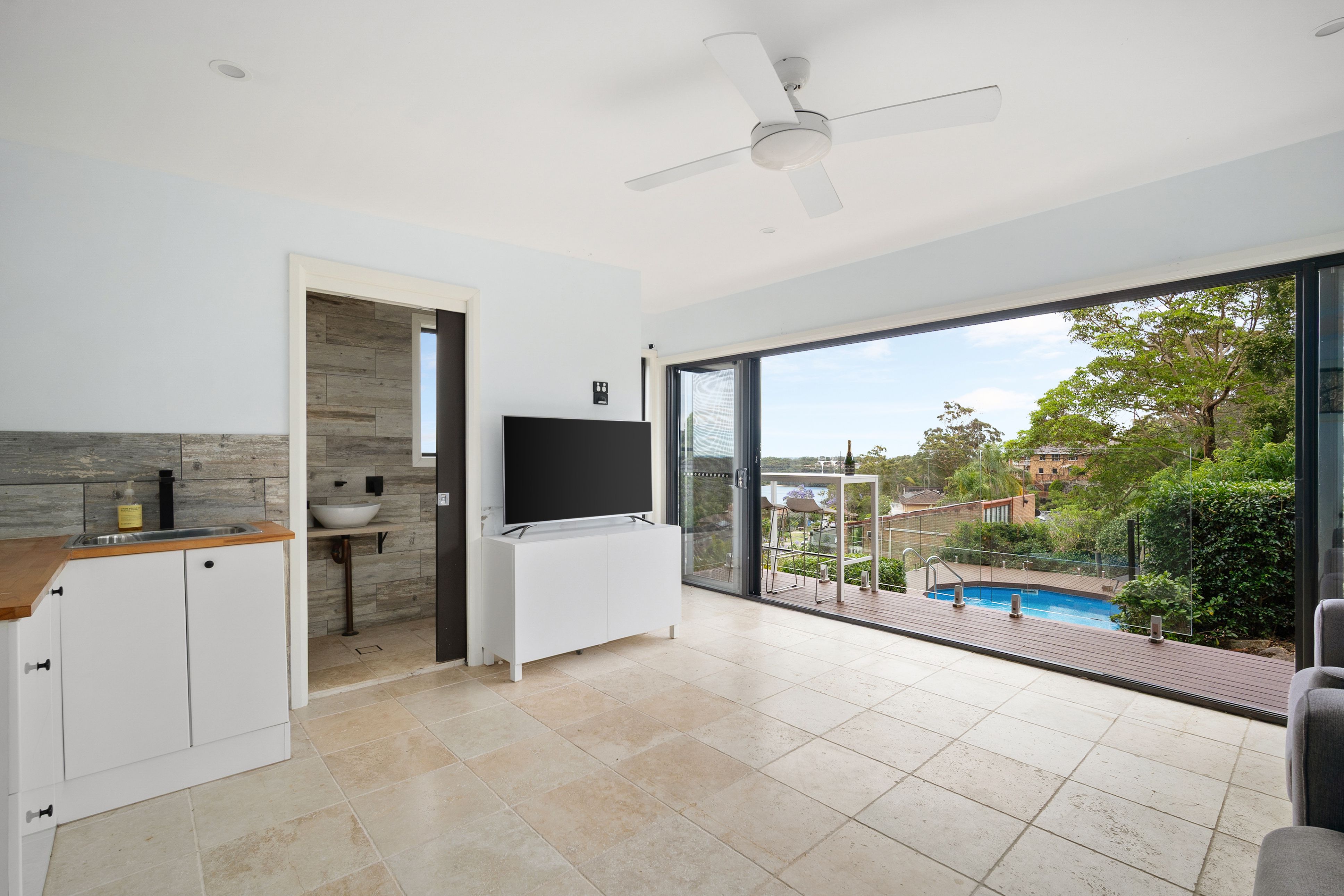 15 Maple Street, Lugarno, NSW 2210 - Sold House - Ray White Georges ...