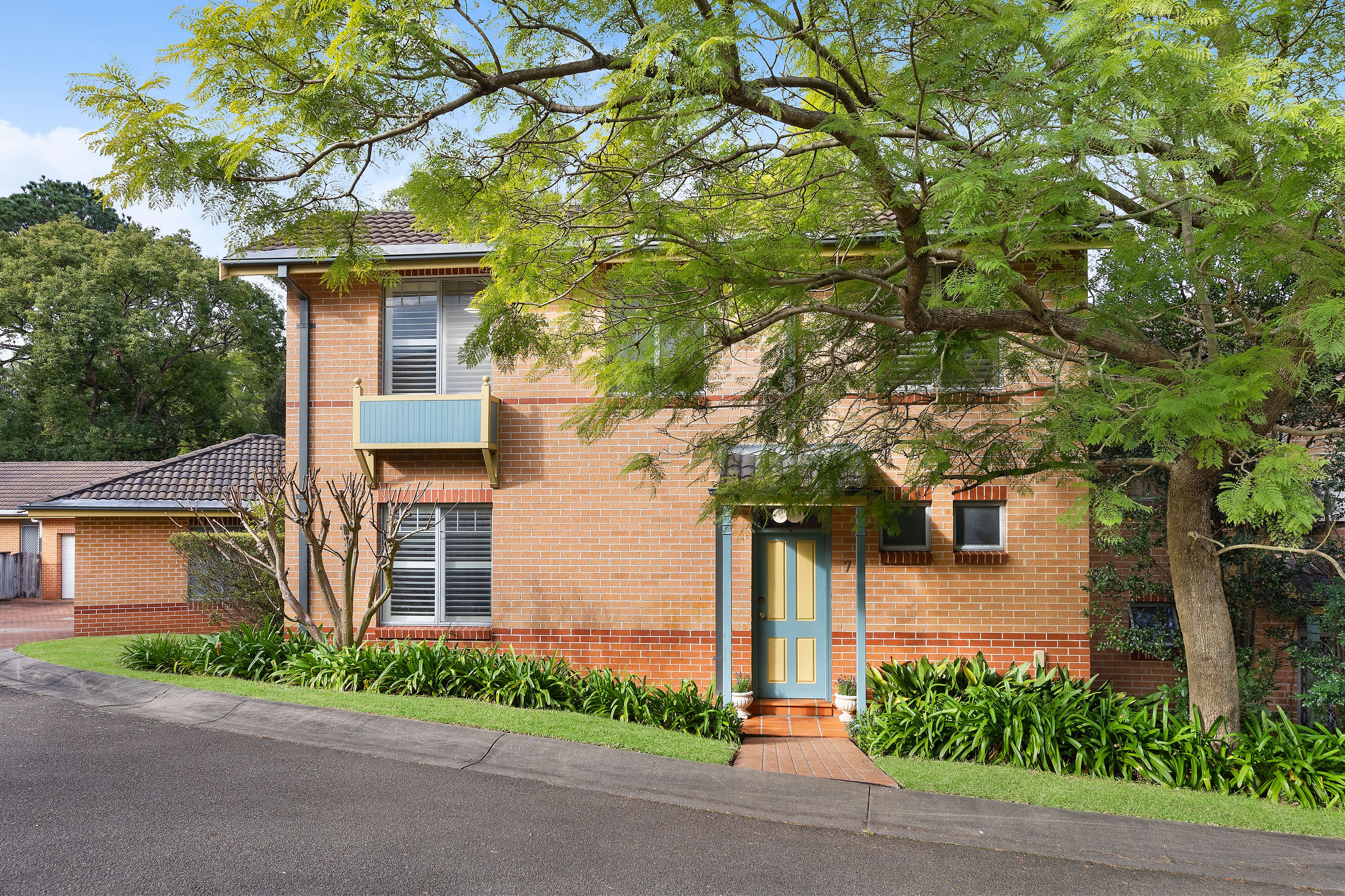 7 The Grove Way, Normanhurst, NSW 2076 - Sold Townhouse - Ray White ...