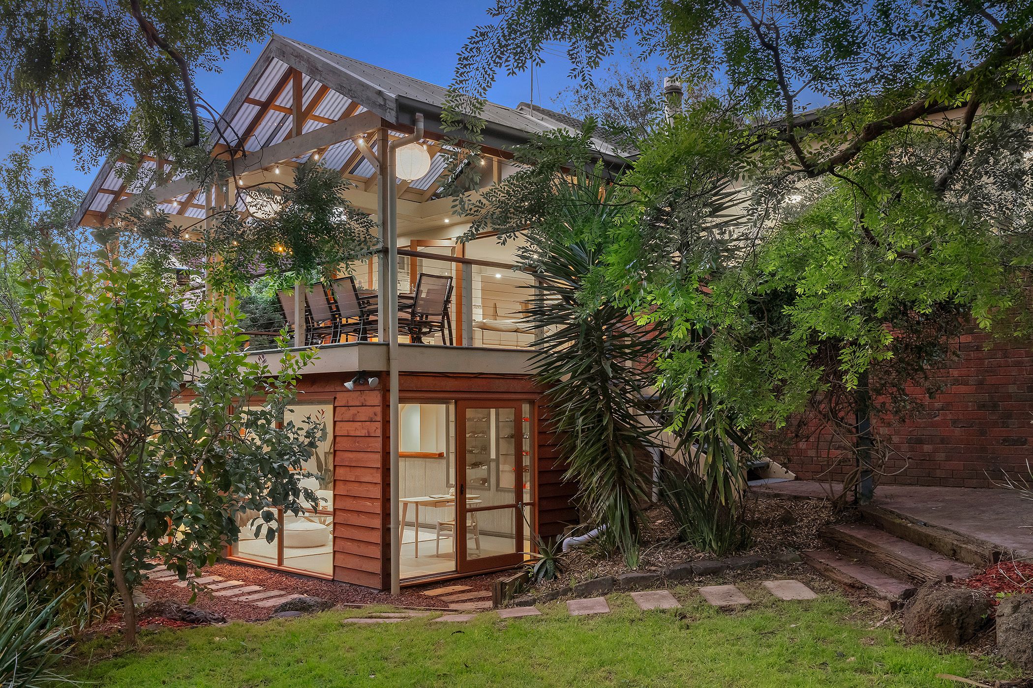 8 Kirwin Avenue, Eltham, VIC 3095 - Sold House - Ray White Eltham