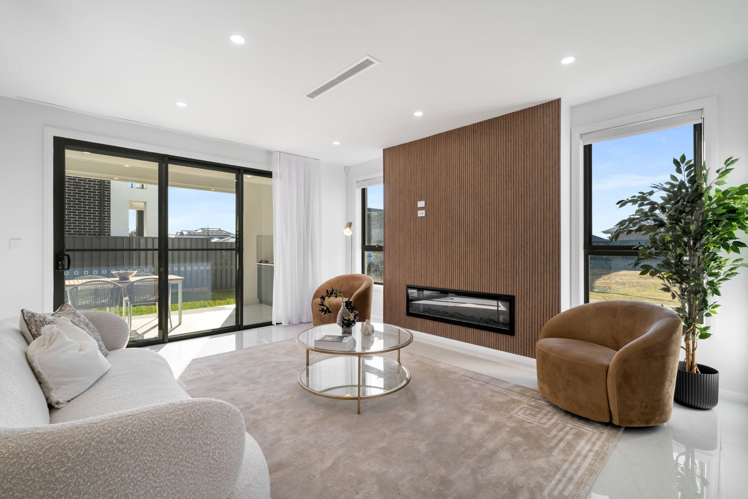 17 Ashbrook Drive, Catherine Field, NSW 2557 - Sold House - Ray White ...