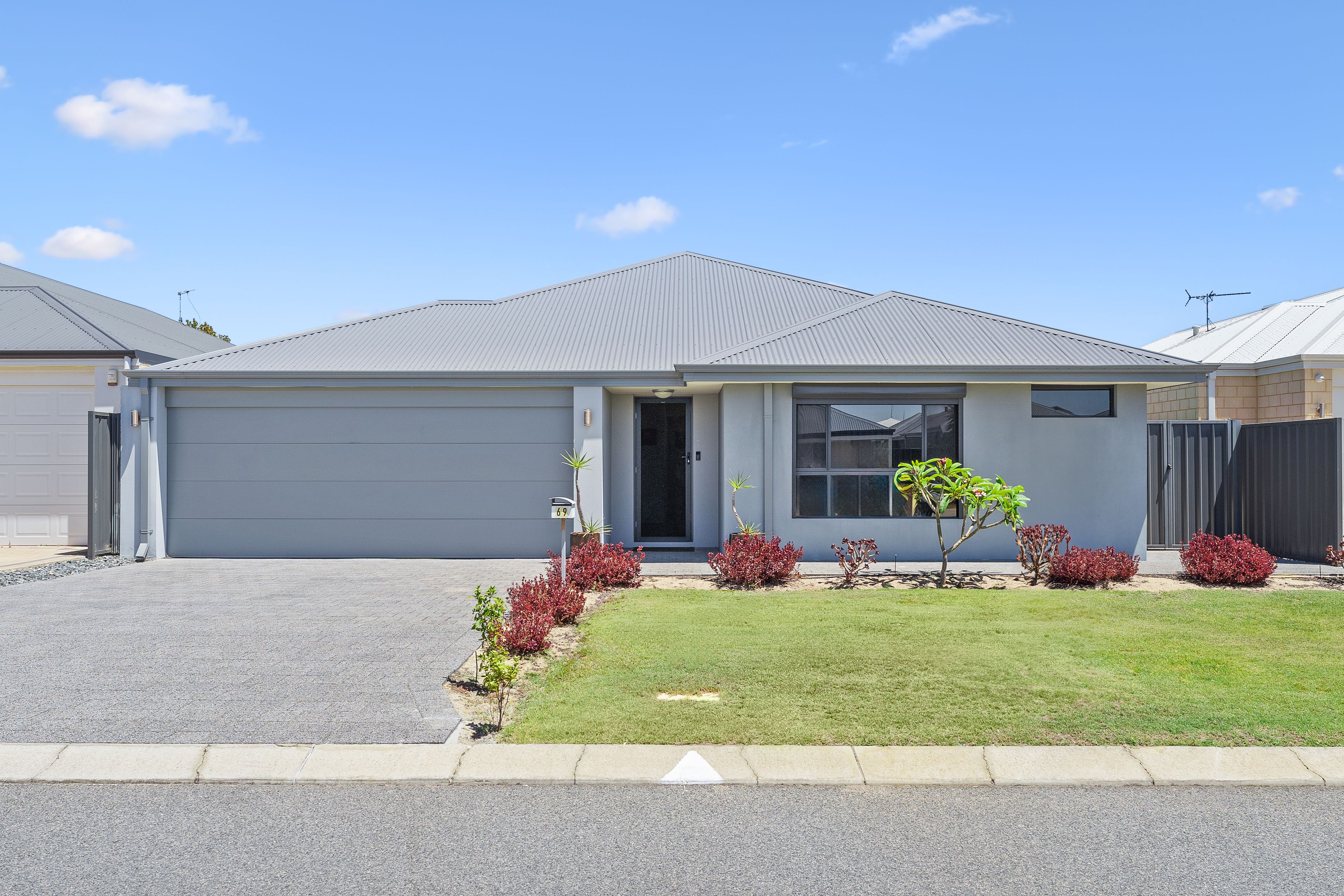 69 Bottlenose Circuit, Waikiki, WA 6169 - Sold House - Ray White ...