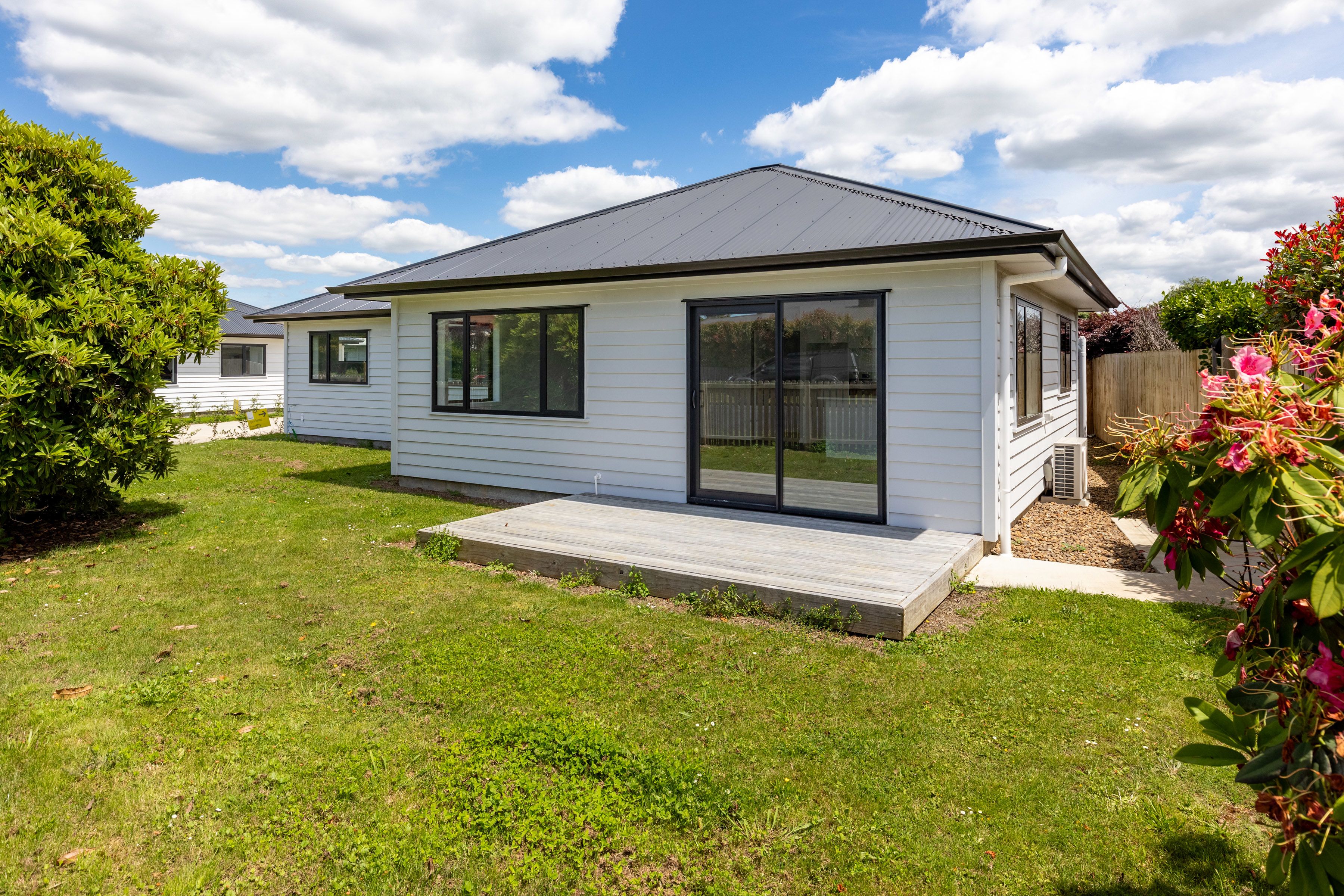 Ray White Tuakau