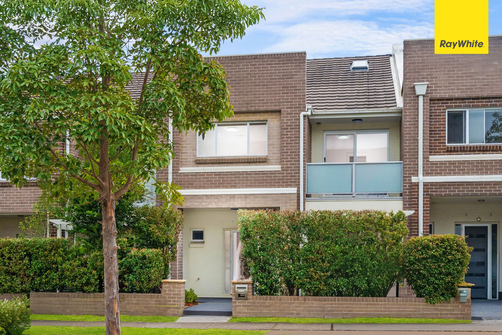 27 BIRCHGROVE Crescent, Eastwood, NSW 2122 - Sold Townhouse - Ray White ...