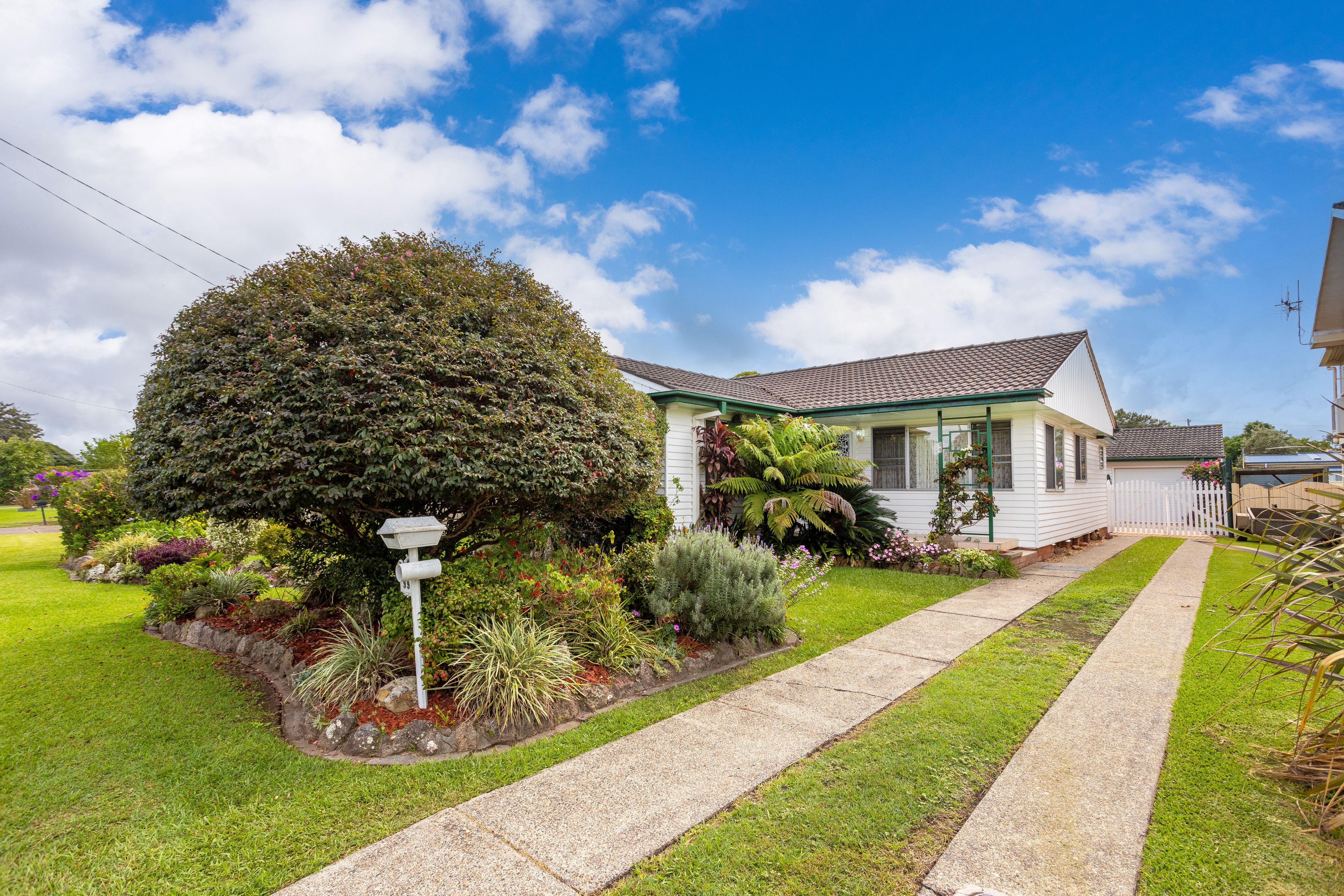 Ray White Manning Valley