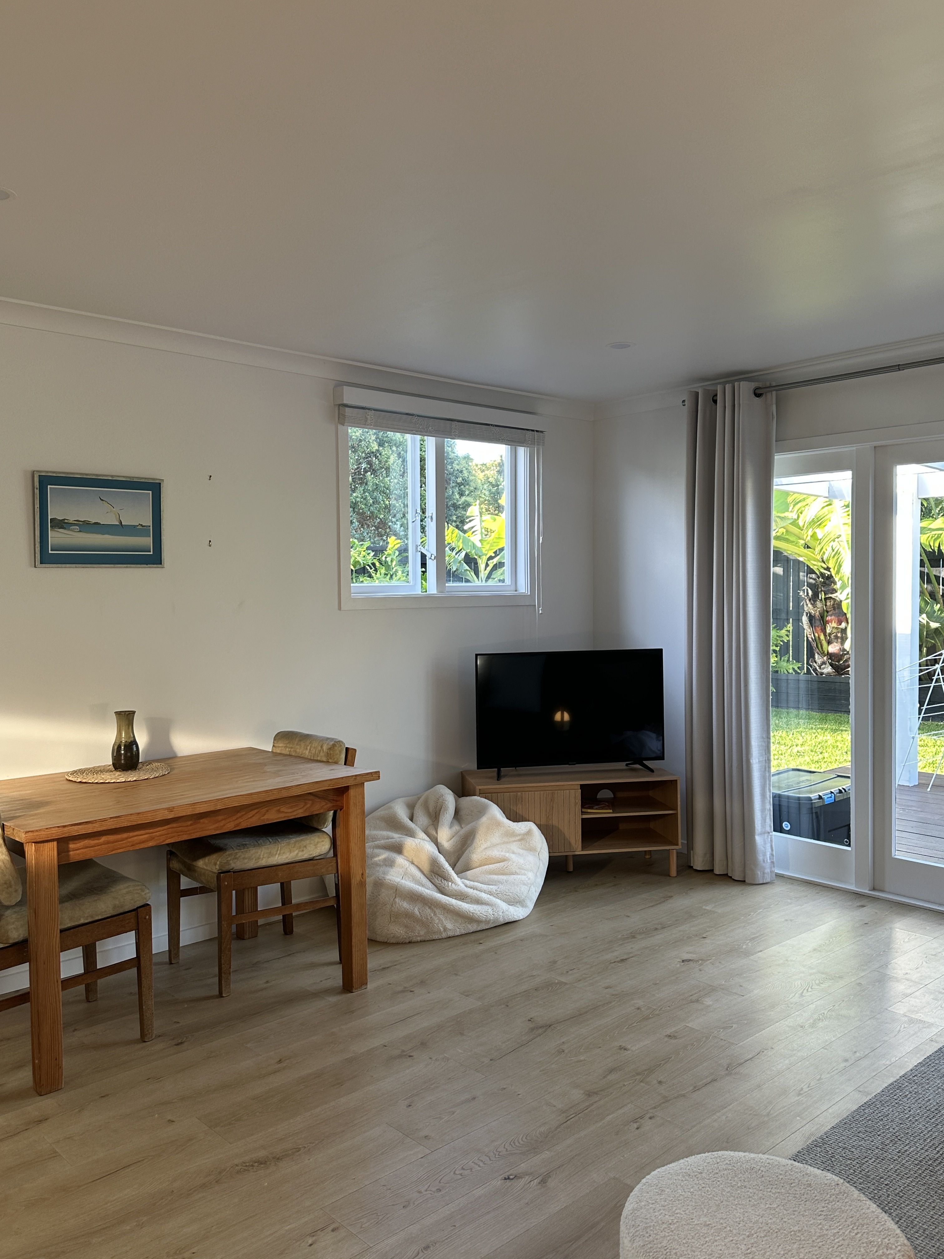 21 Government Road, Raglan, Waikato District 3225 - House for Rent ...