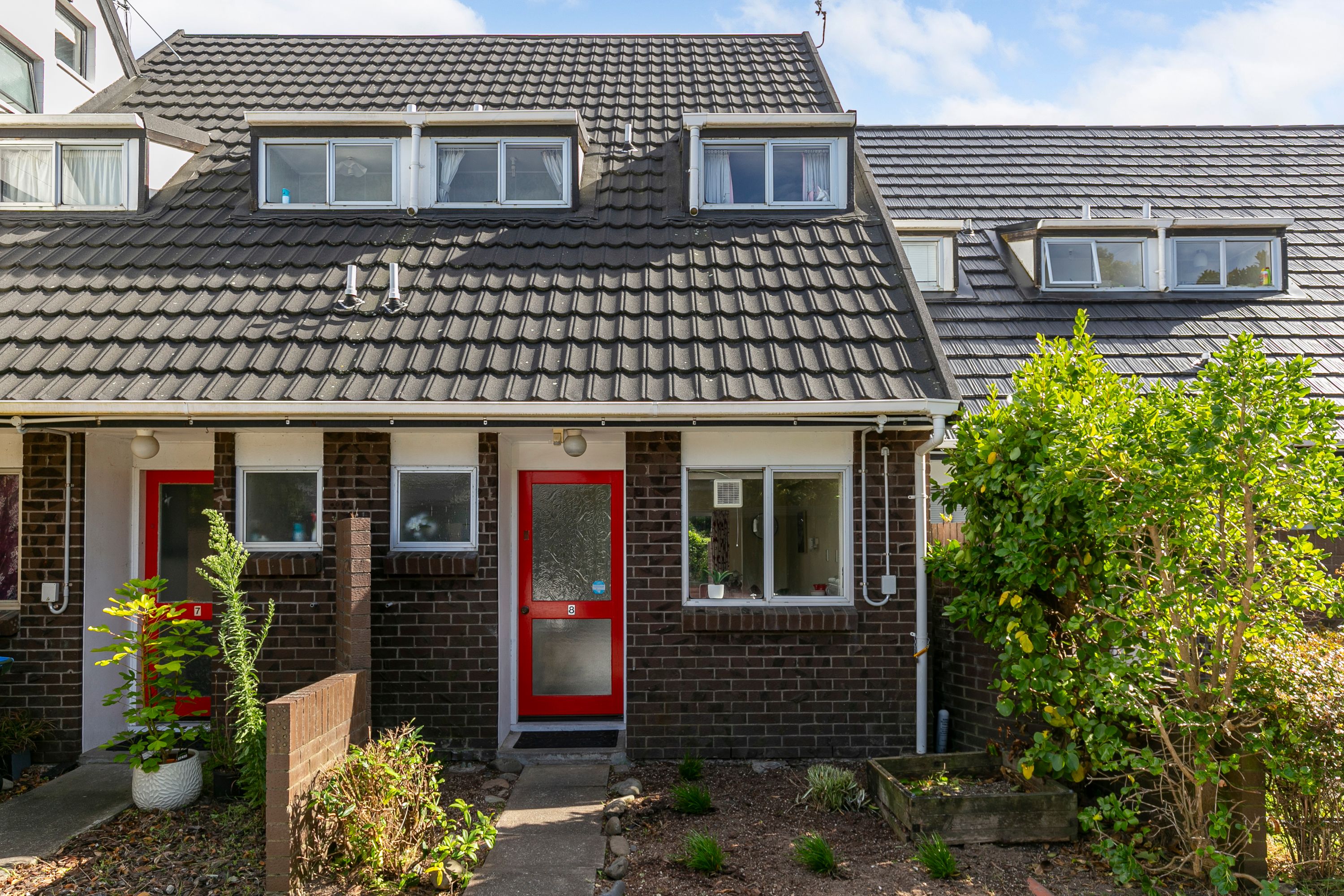 8/31 Mana Avenue, Titahi Bay, Porirua City 5022 - Sold Townhouse - Ray ...