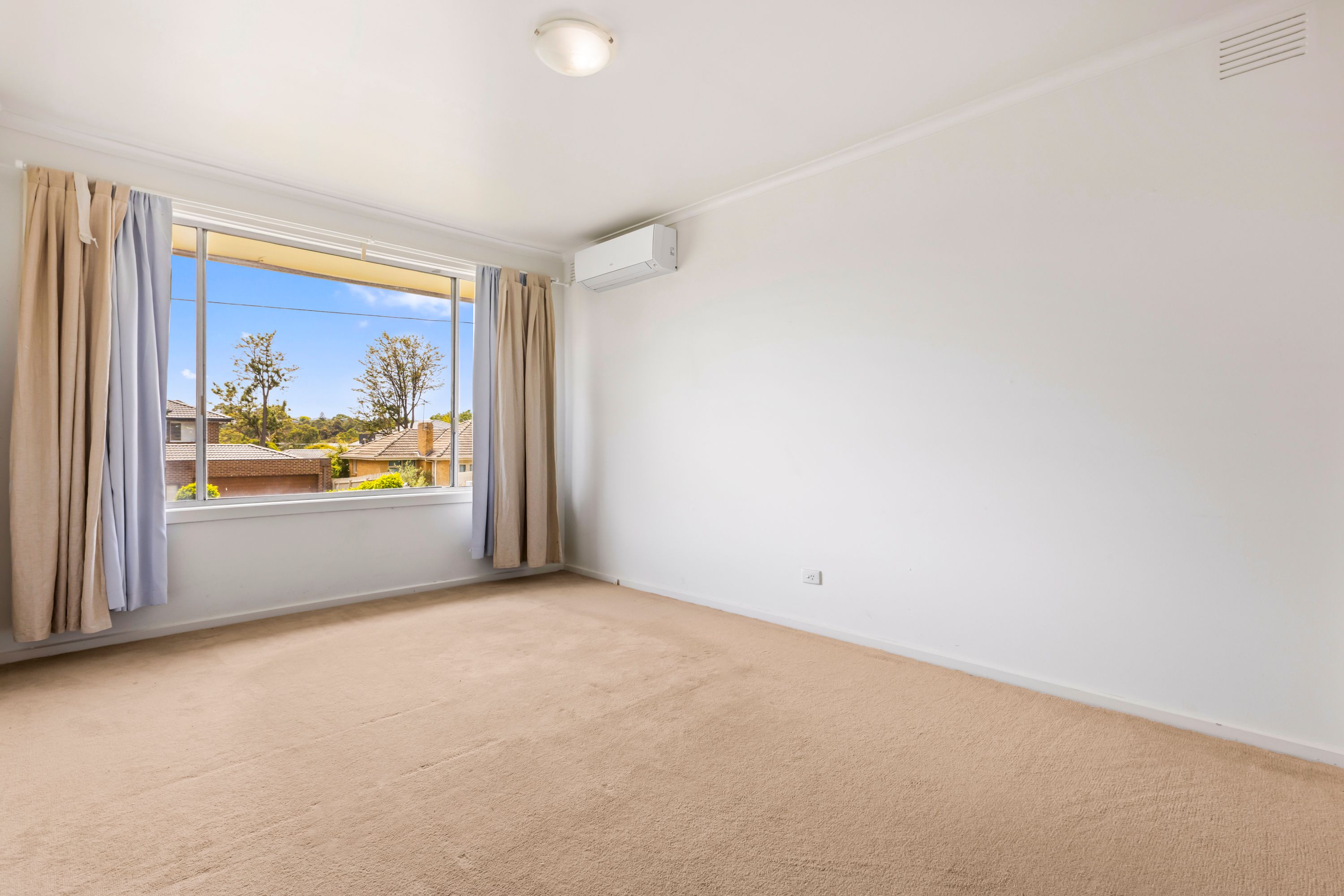 2/1 Adrienne Crescent, Mount Waverley, VIC 3149 - Apartment for Rent ...