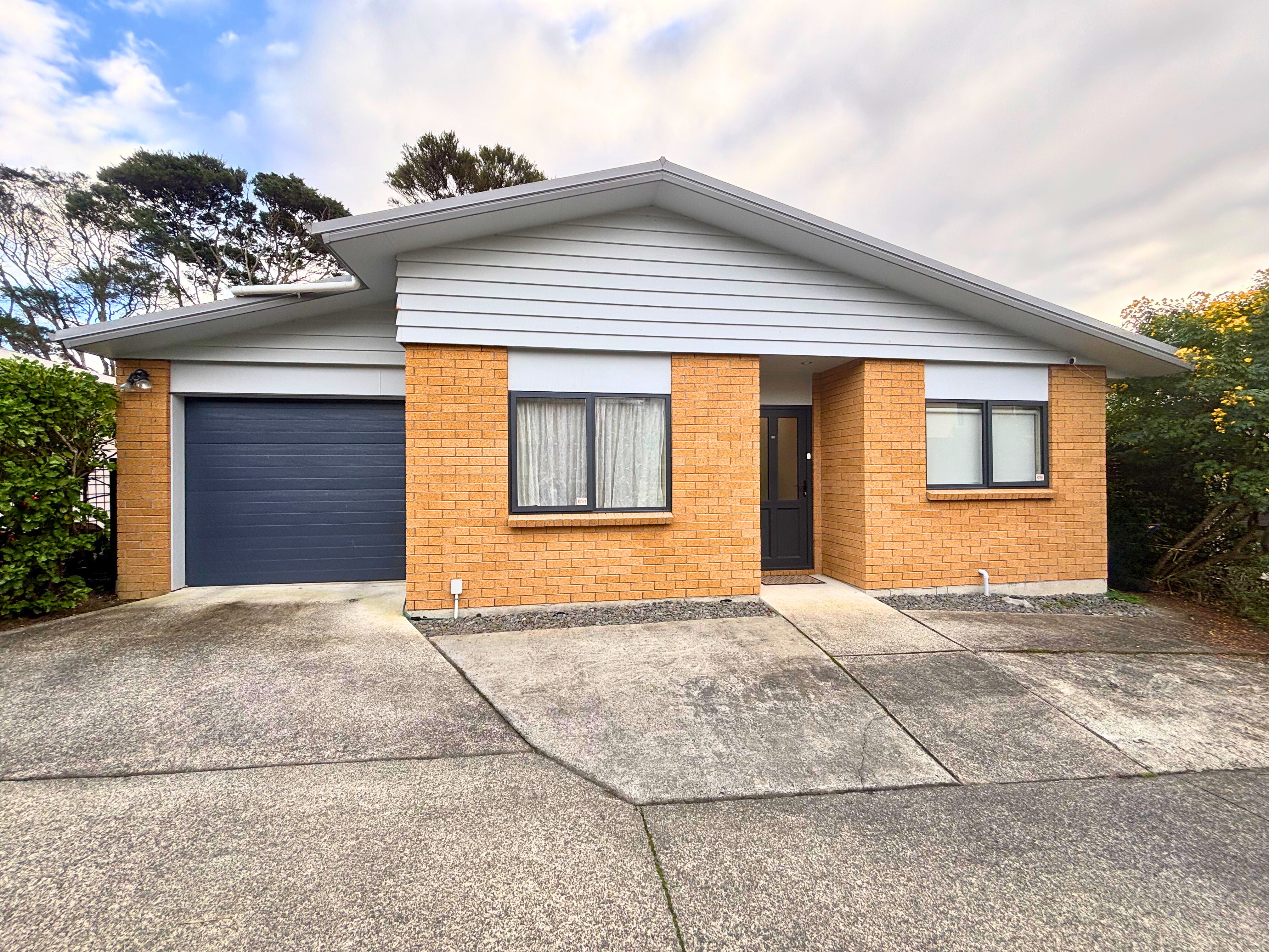 5D Pyramid Place, Glen Eden, Waitakere City 0602 - Leased Townhouse ...