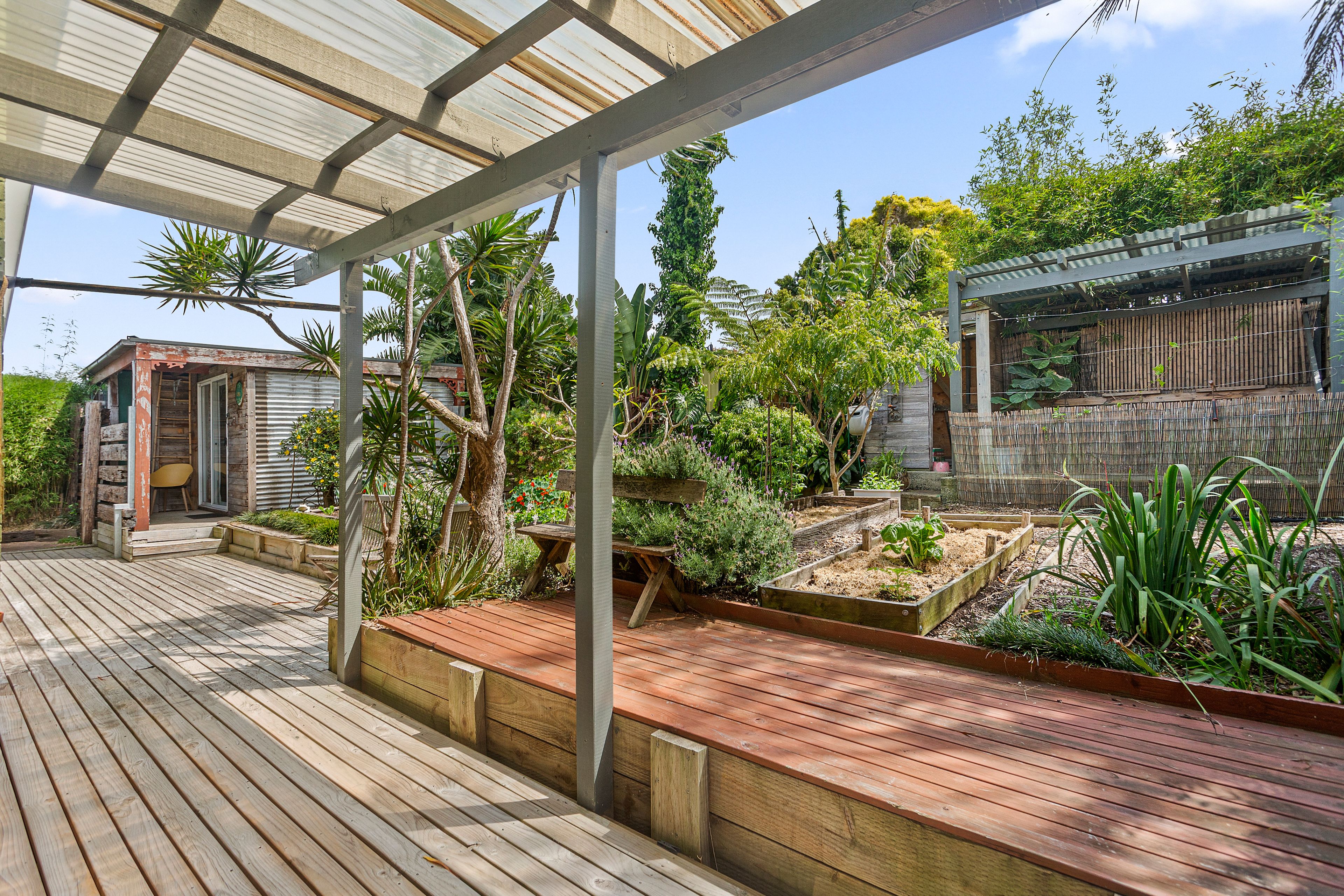 82 Ocean Beach Drive, Shellharbour, NSW 2529 - House for Sale - Ray ...