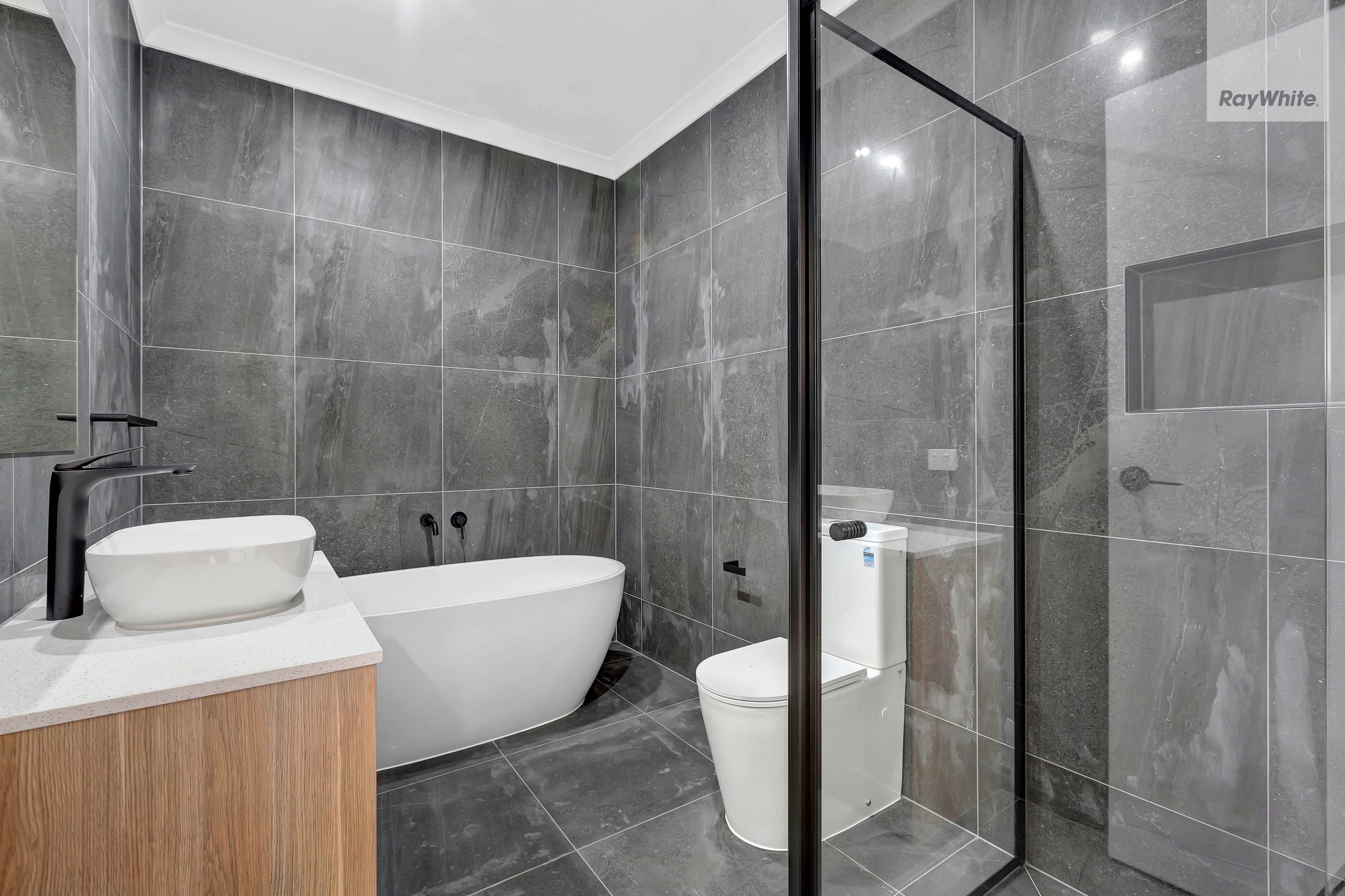 8 Pine Cone Walk, FRASER RISE, VIC 3336 - House for Rent - Ray White ...