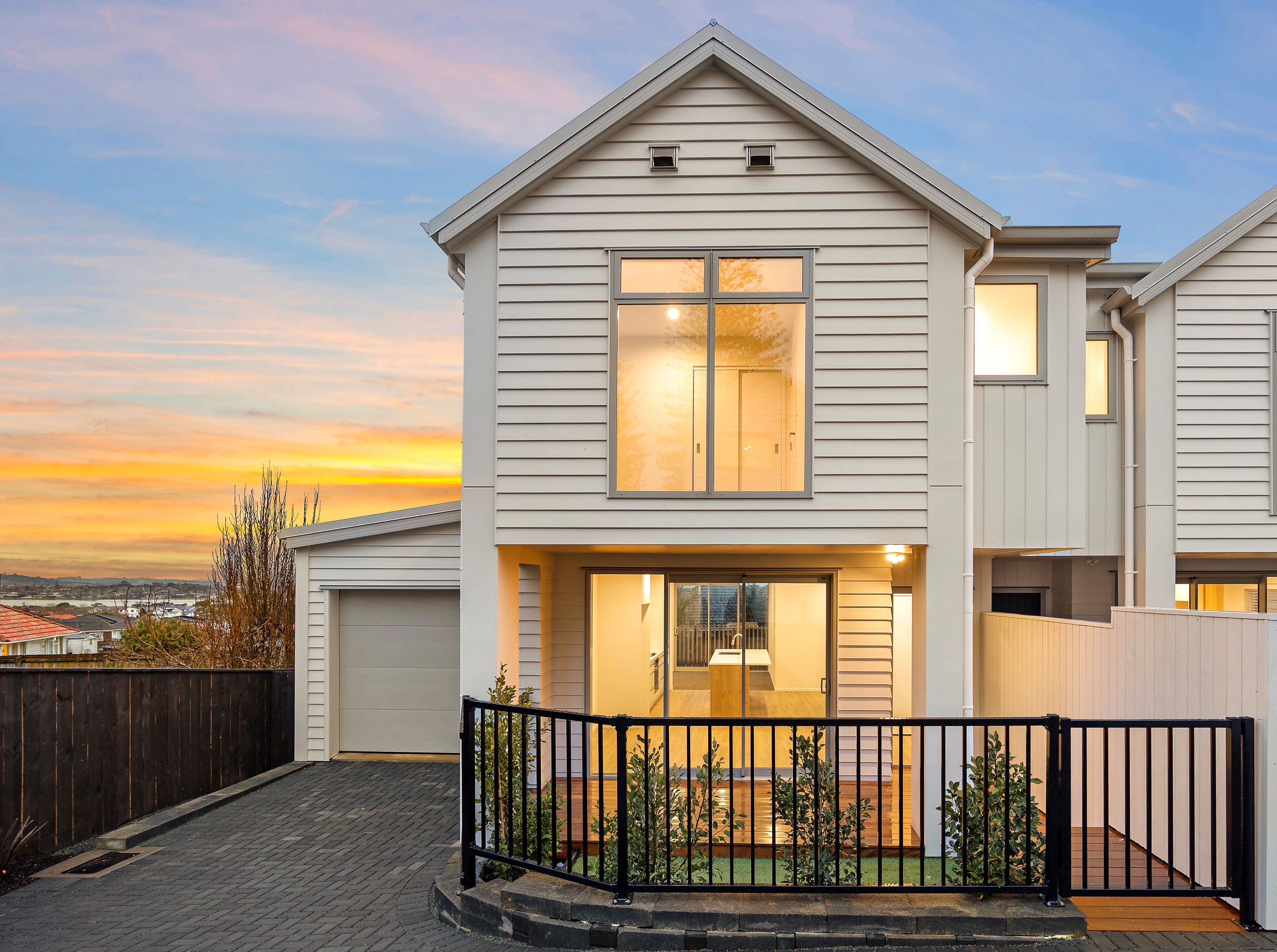 195c West Tamaki Road, Glen Innes, Auckland City 1072 - Sold House ...