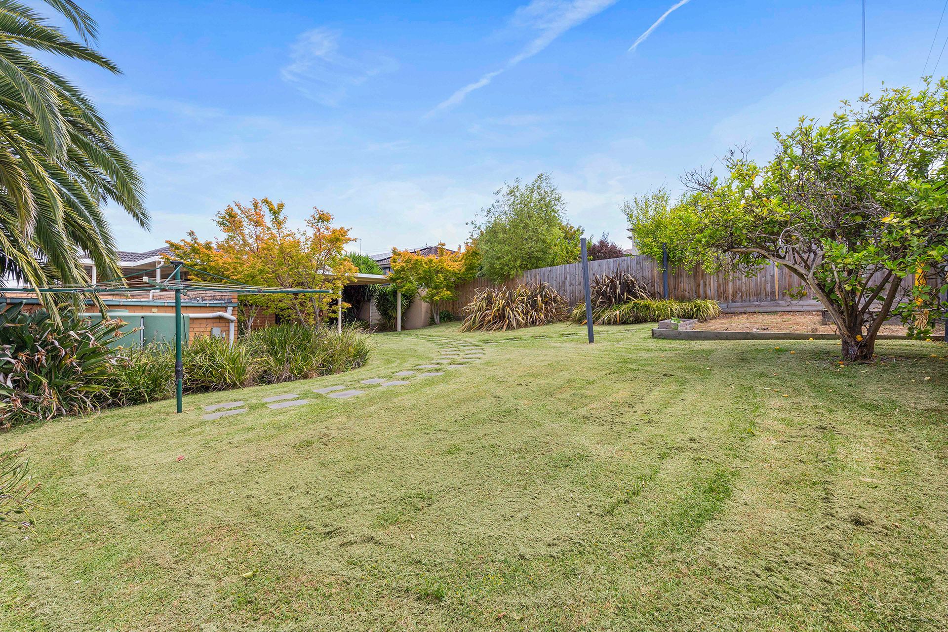 33 Chivers Avenue, Glen Waverley, VIC 3150 - House for Rent - Ray White ...