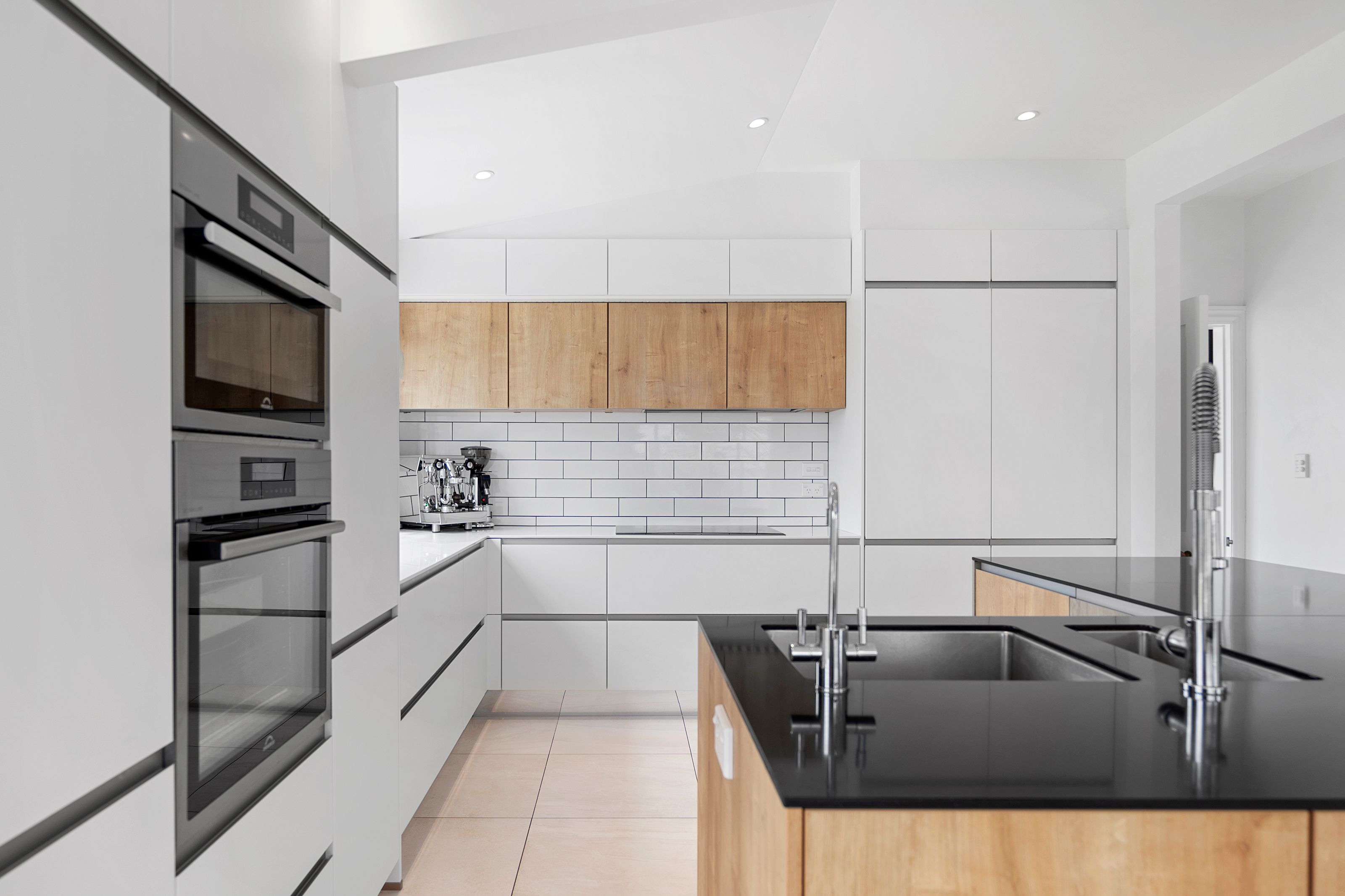 74 Esplanade, Sumner, Christchurch City 8081 - Sold House - Ray White ...