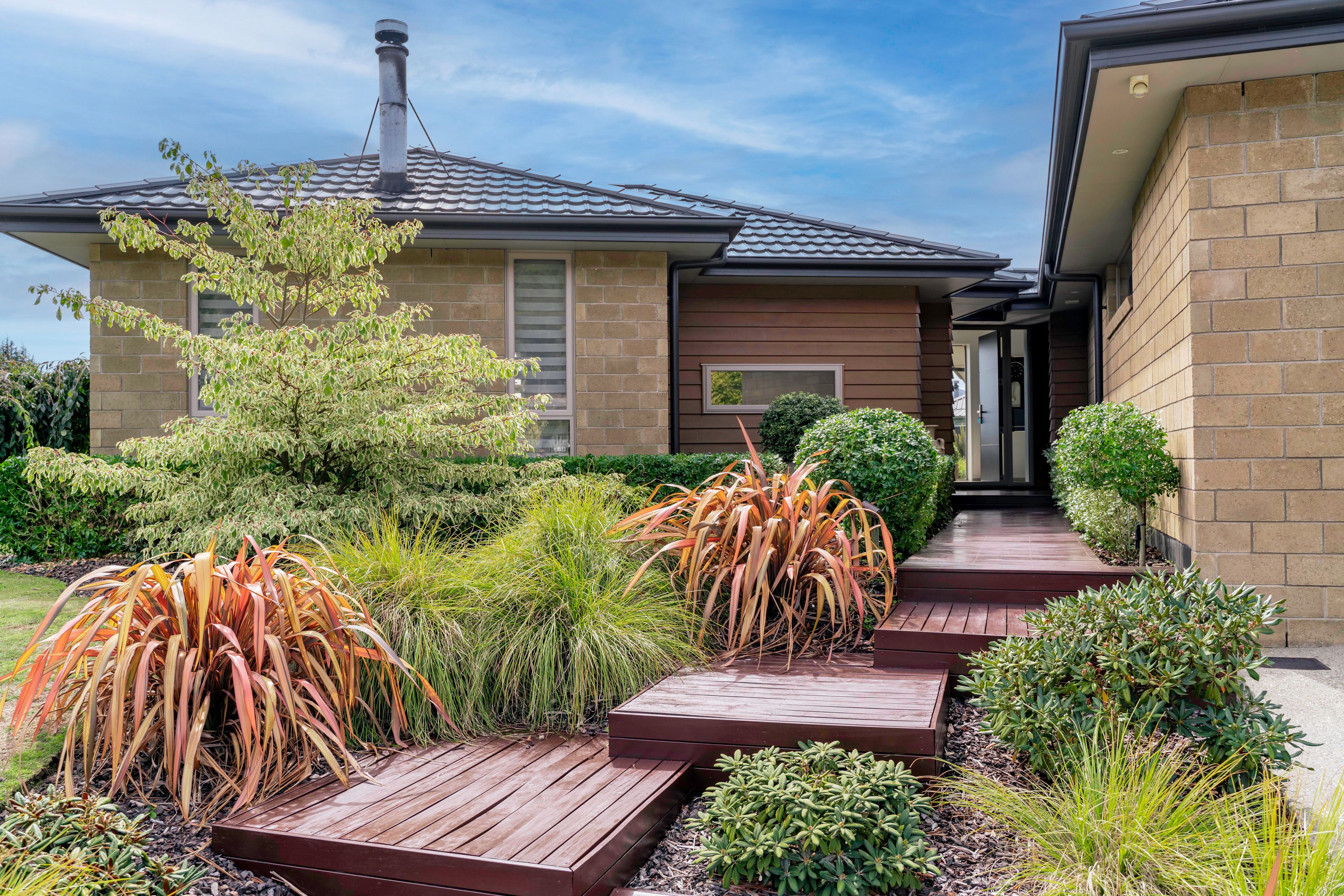 9 Alice Burn Drive, Luggate, Queenstown Lakes District 9383 - Sold ...