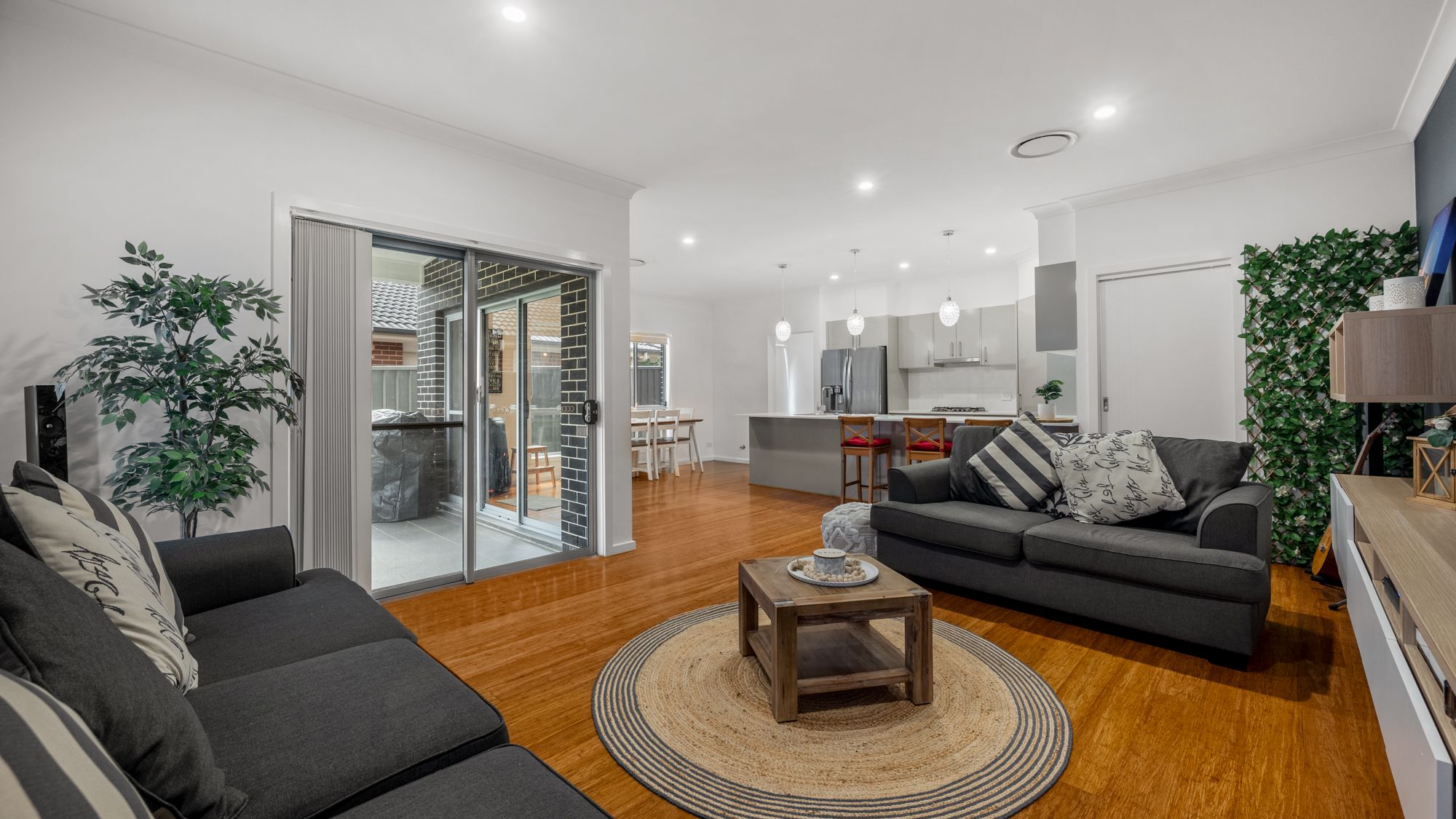 3b Ascot Drive, Currans Hill, NSW 2567 - Sold House - Ray White ...