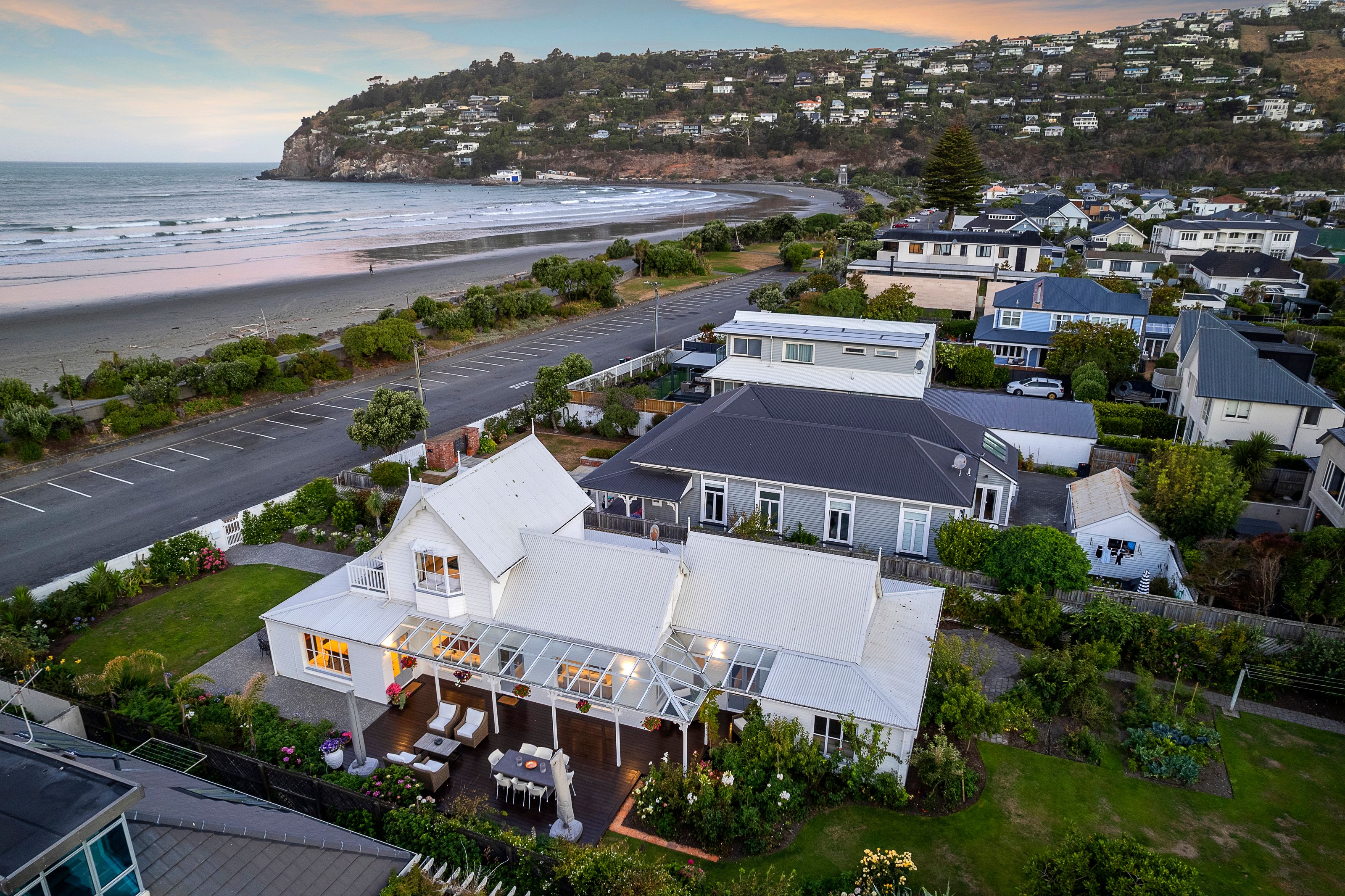 74 Esplanade, Sumner, Christchurch City 8081 - Sold House - Ray White ...