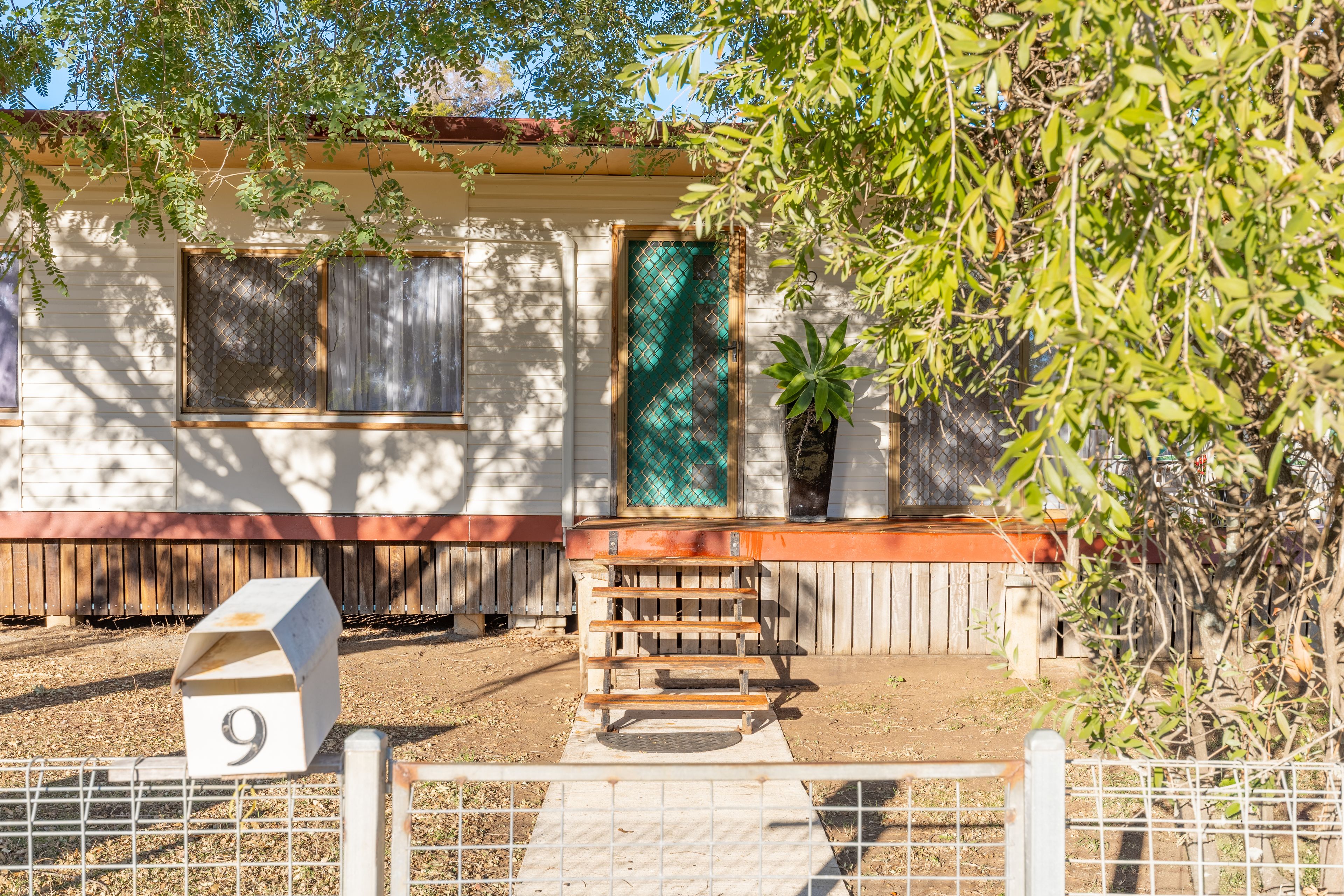 9 Mason Street, Oakey, QLD 4401 - Sold House - Ray White Rural Oakey