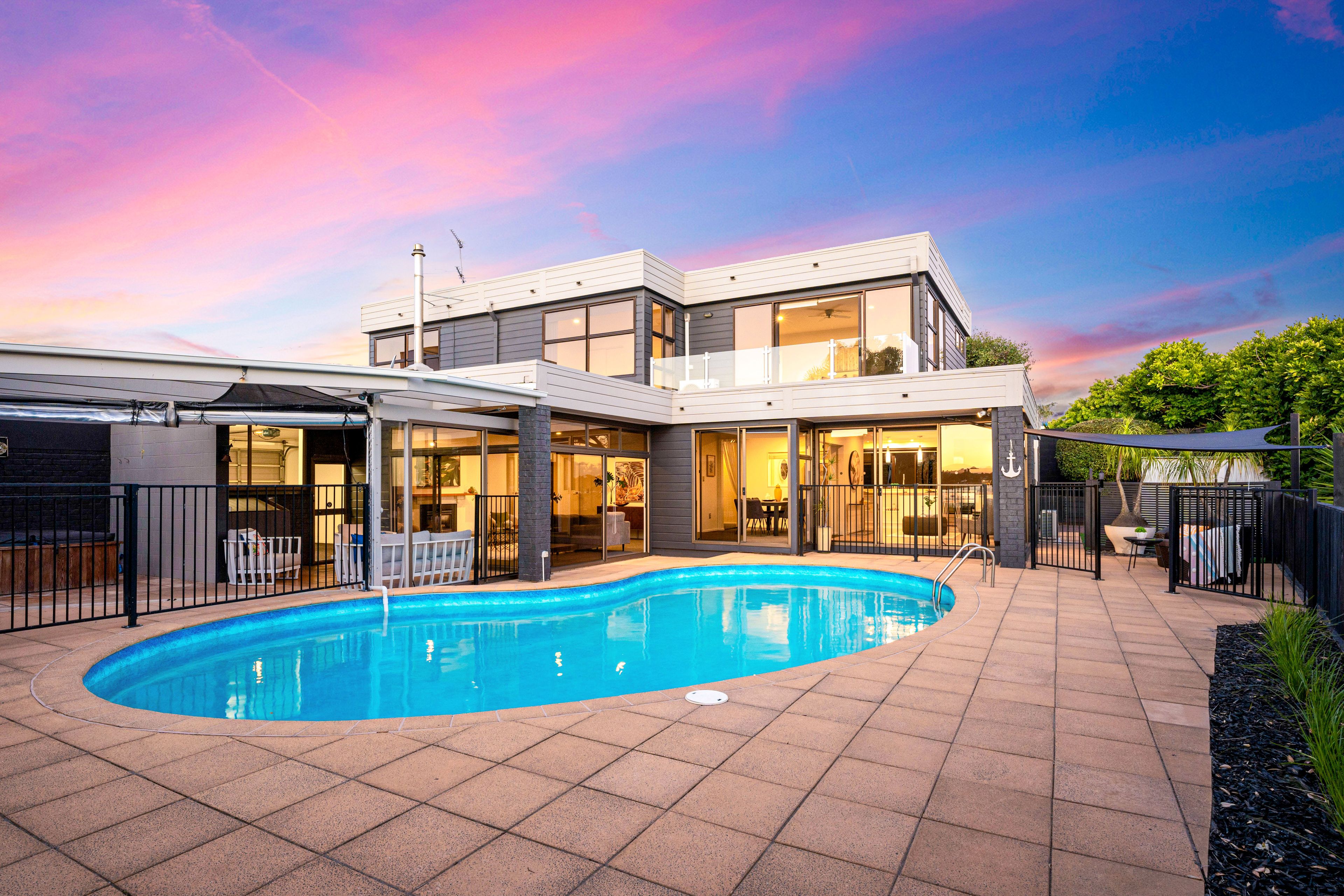 1/16 Oleander Point, Farm Cove, Manukau City 2012 - Sold House - Ray ...