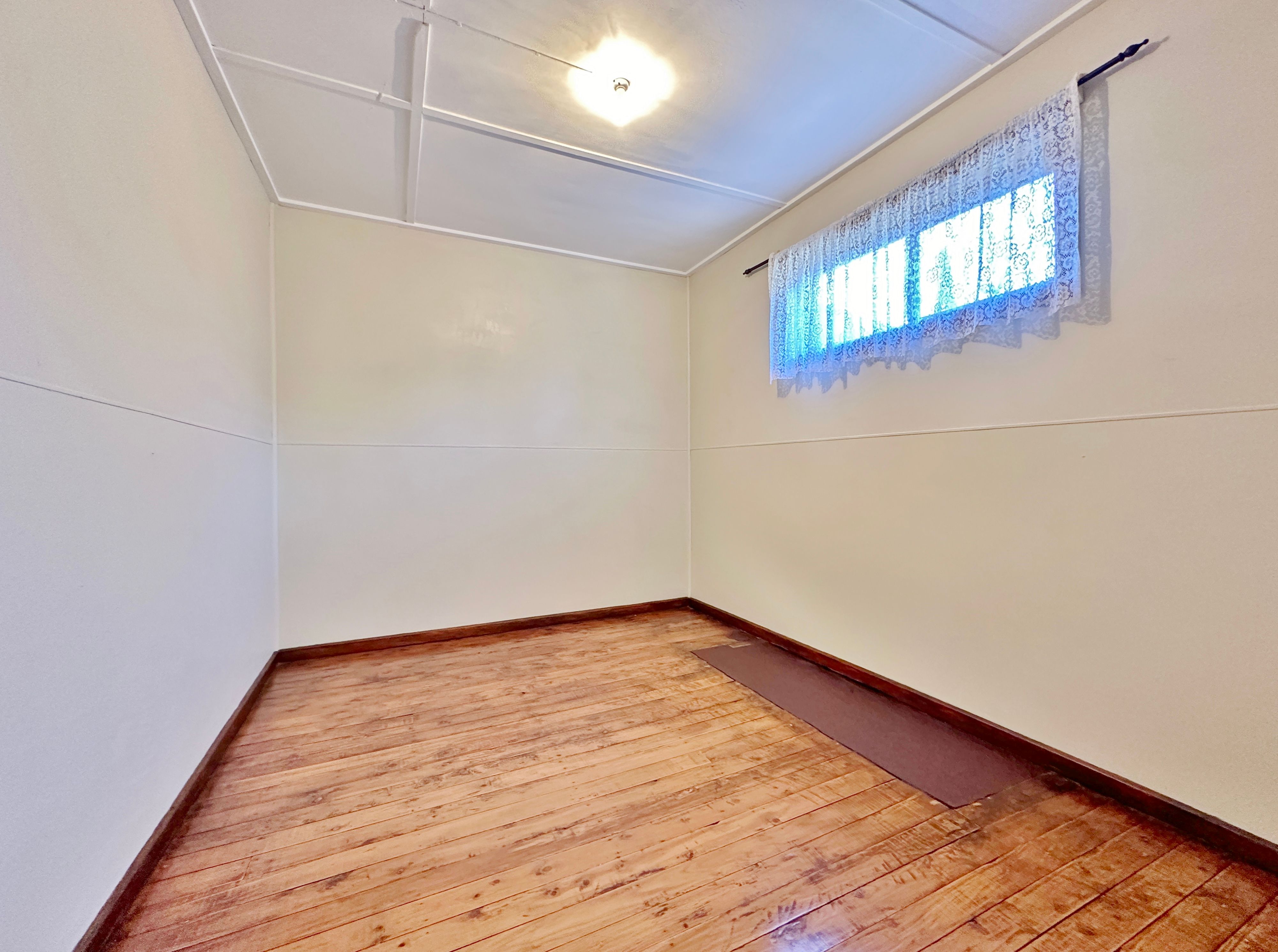 190 Albury Street, Harden, NSW 2587 - Leased House - Ray White Young ...