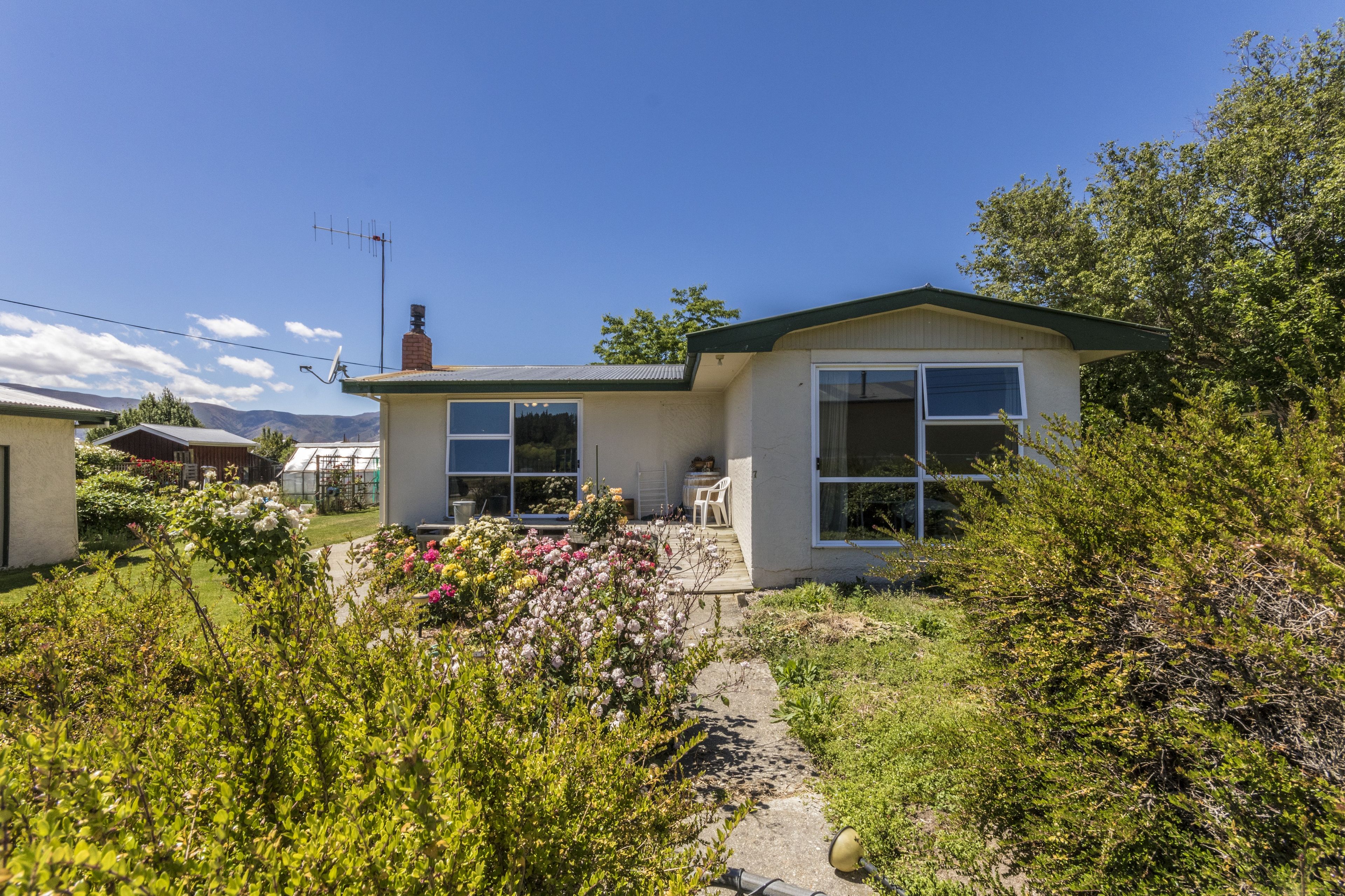 7 Hopkins Street, Luggate, Queenstown Lakes District 9383 - Sold House ...