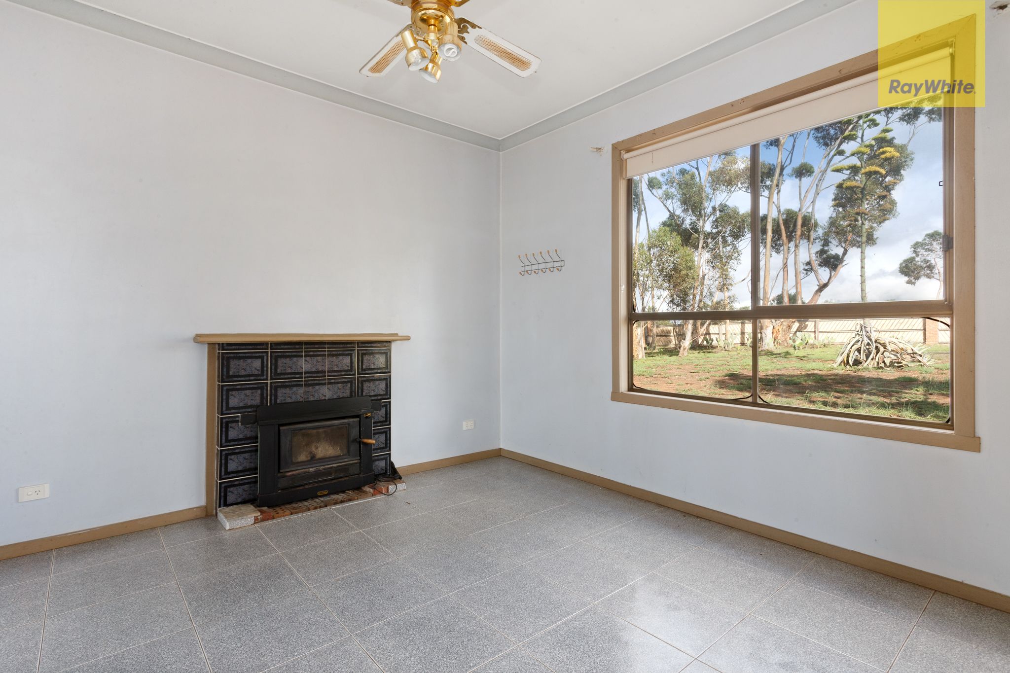 1/318 Faulkners Road, Mount Cottrell, VIC 3024 - Leased House - Ray ...