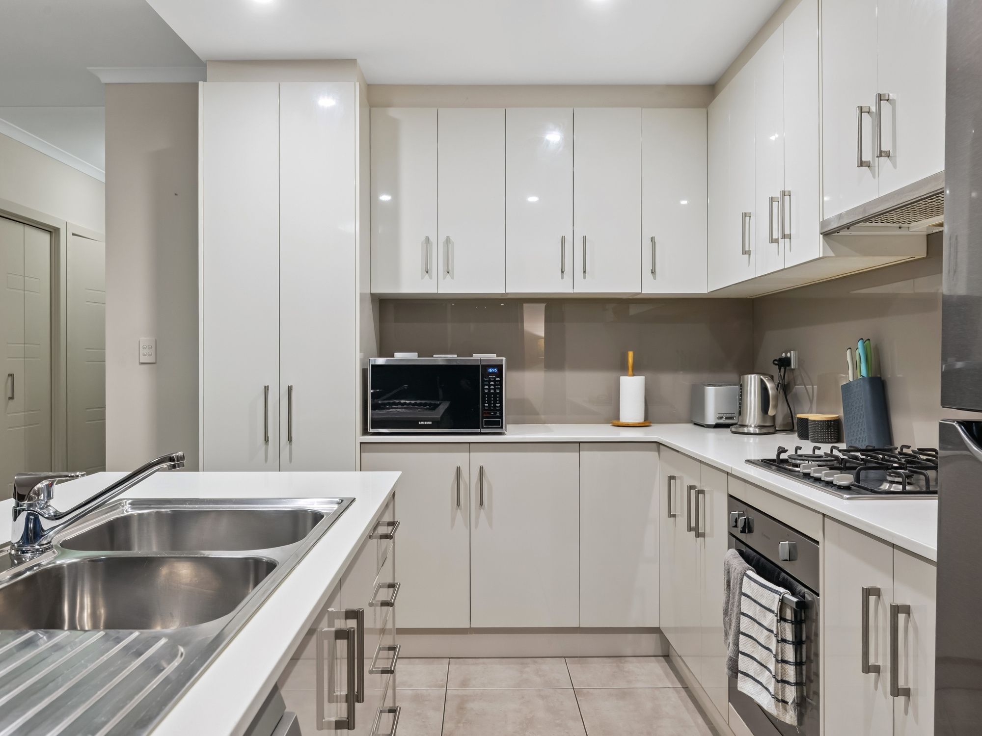 28/2 Eucalyptus Avenue, Noarlunga Centre, SA 5168 - Sold Townhouse ...