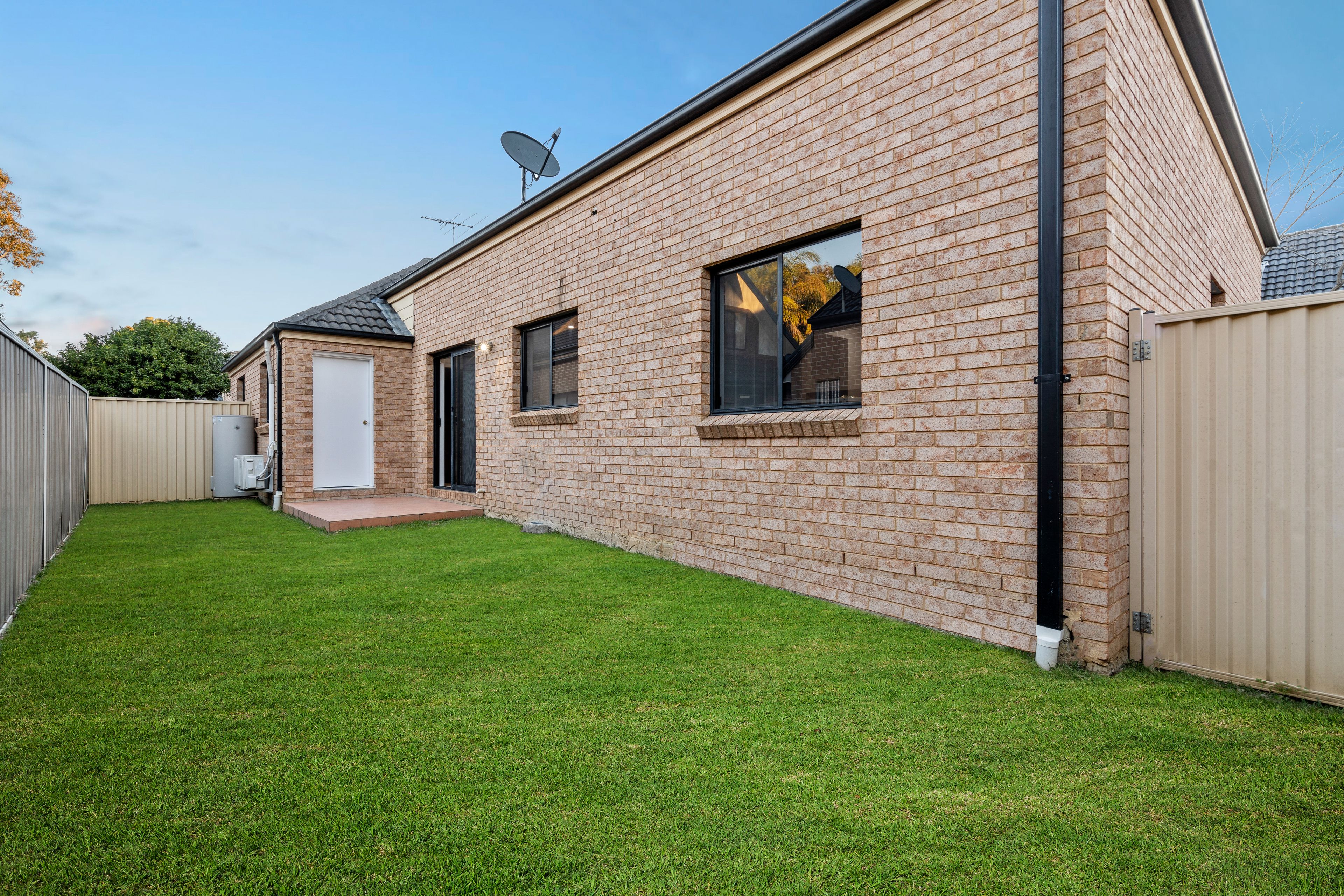 2/140-142 Canberra Street, St Marys, NSW 2760 - Townhouse for Sale ...