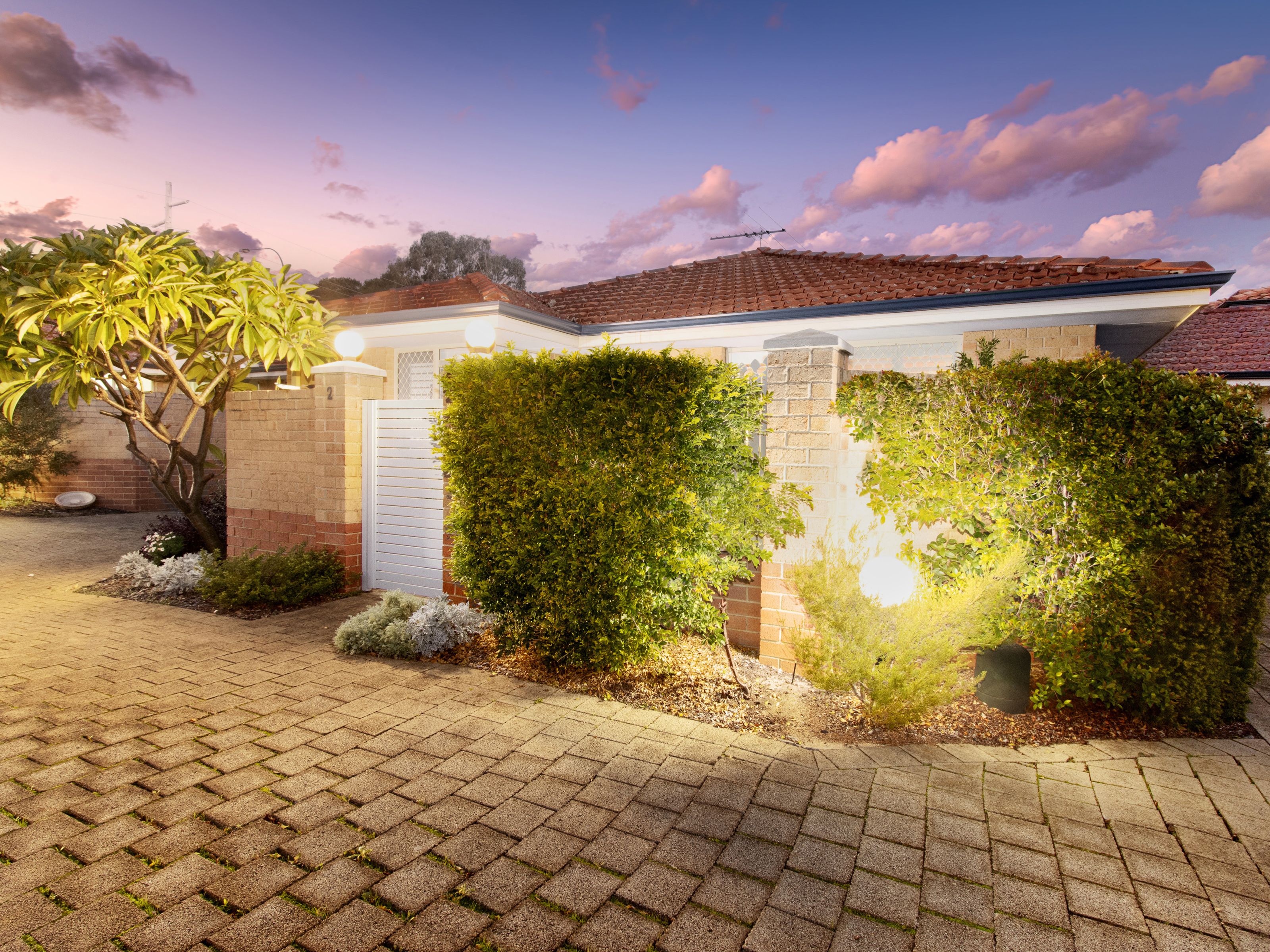 2/5 Bruce Street, Como, WA 6152 - Sold Villa - Ray White South Perth