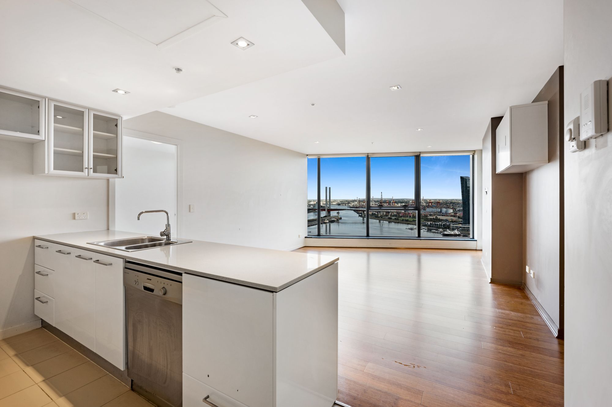 2902/100 Harbour Esplanade, Docklands, VIC 3008 - Leased Apartment ...