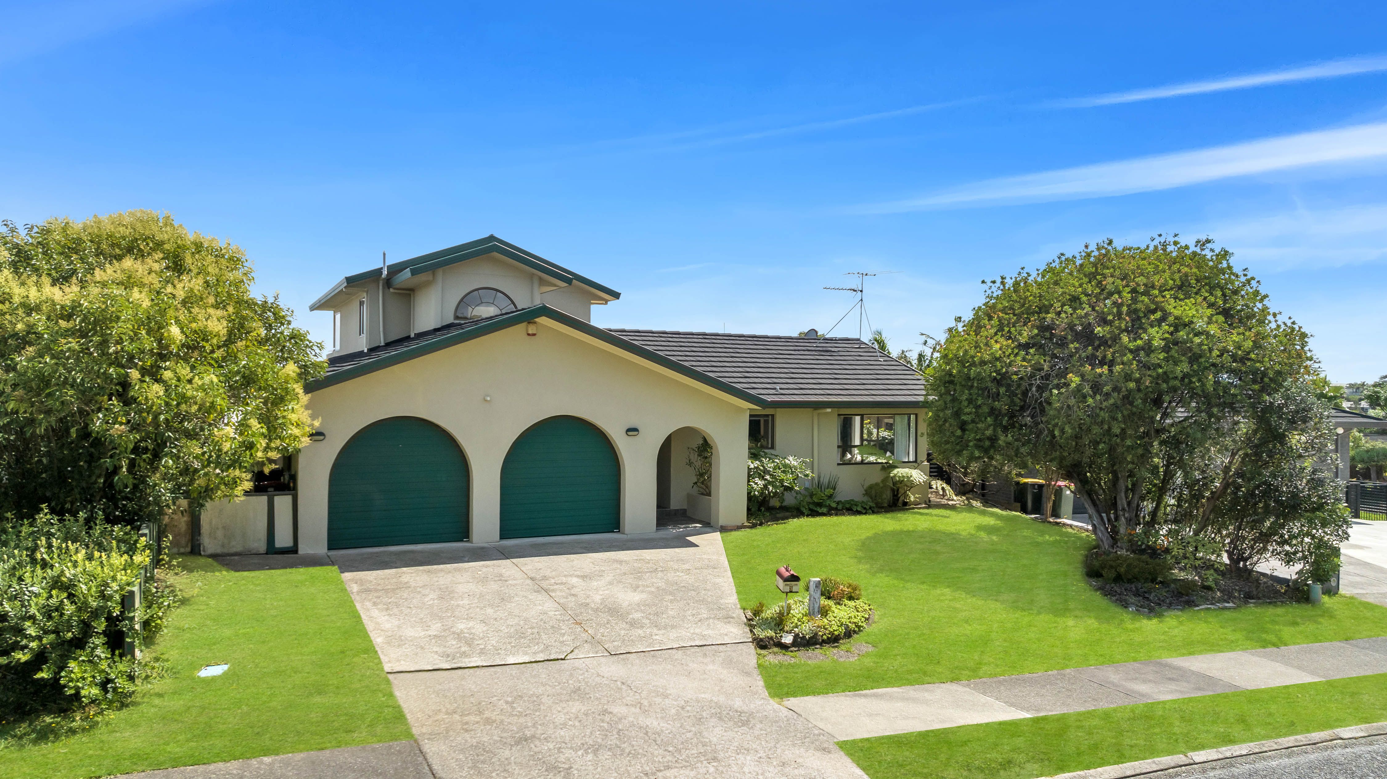 3 Sunnyview Avenue, Cockle Bay, Manukau City 2014 - Sold House - Ray ...