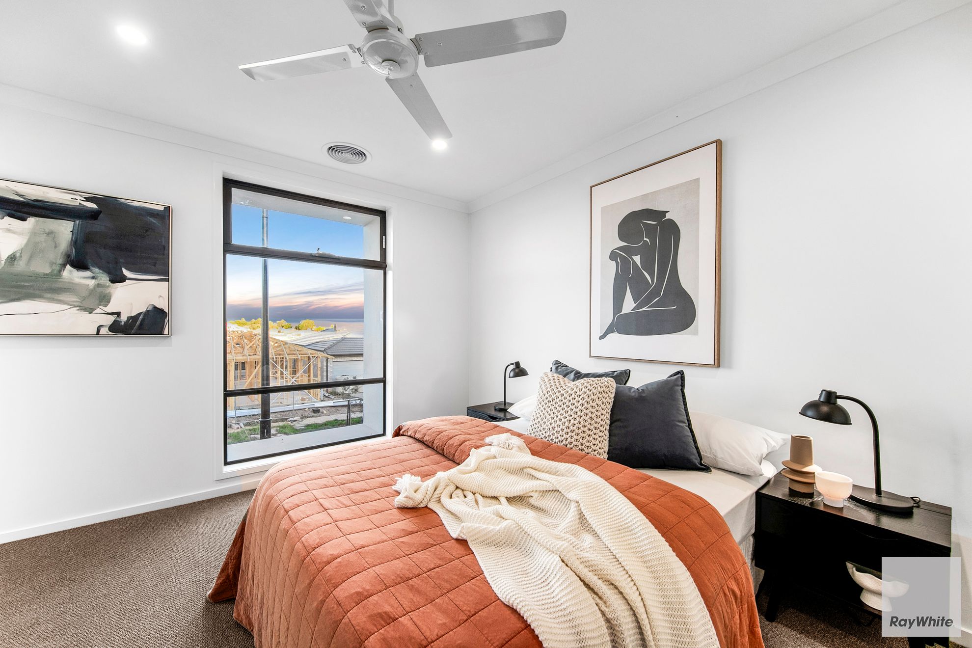 38 Baldwin Road, FRASER RISE, VIC 3336 - Sold Townhouse - Ray White ...