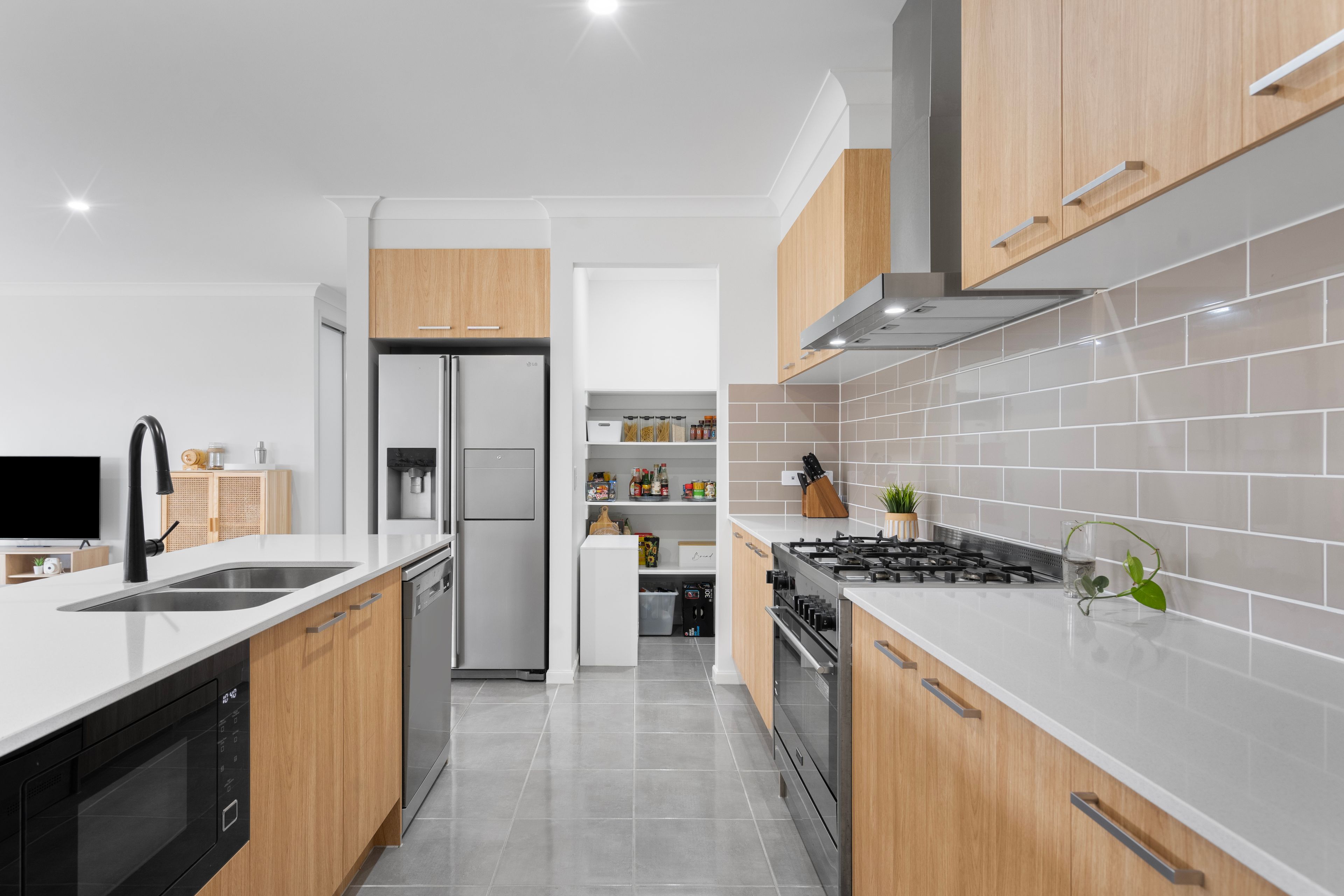 81 Neumann Drive, Yarrabilba, QLD 4207 - Sold House - Ray White ...