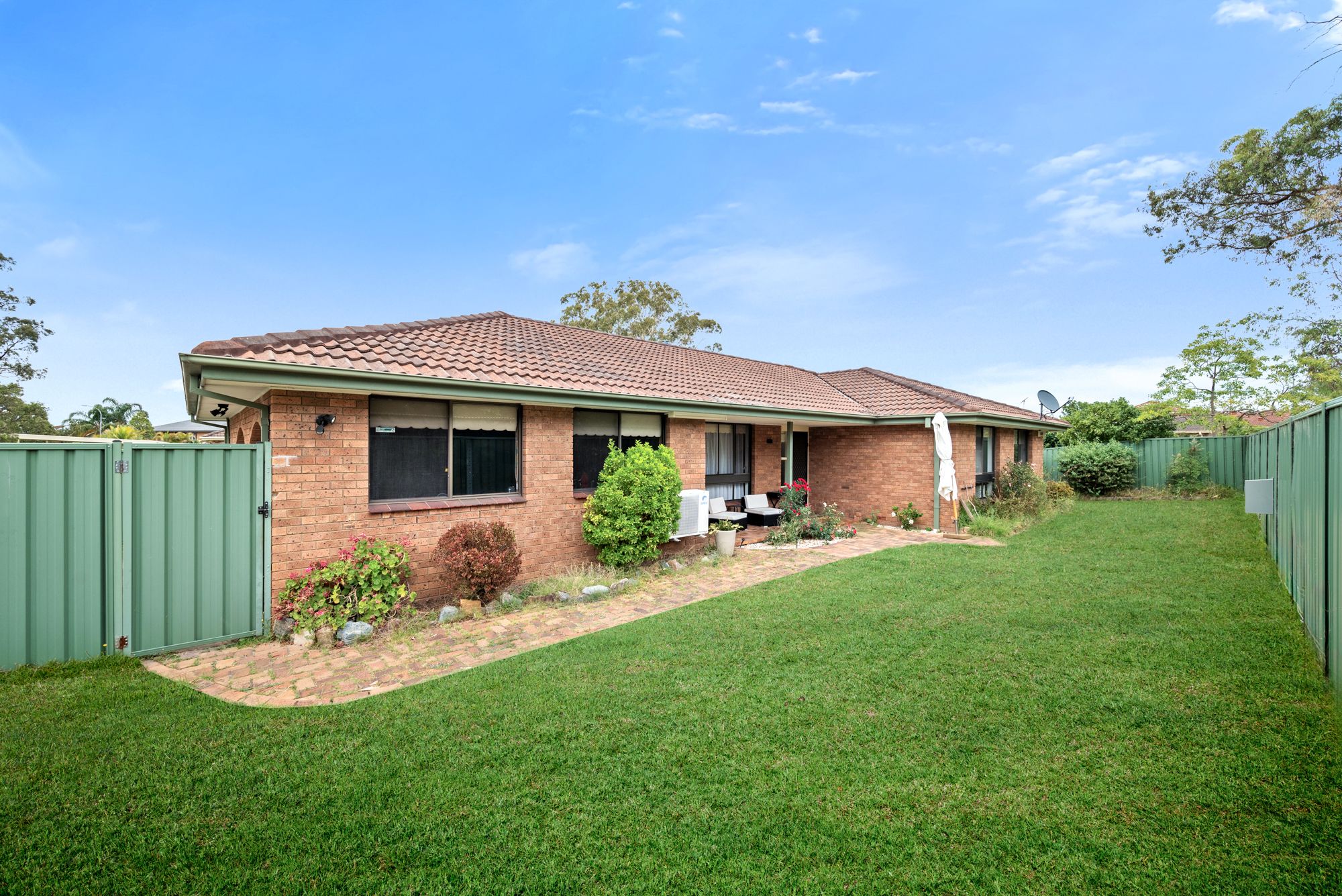73 Emerald Drive, Eagle Vale, NSW 2558 - Sold House - Ray White ...