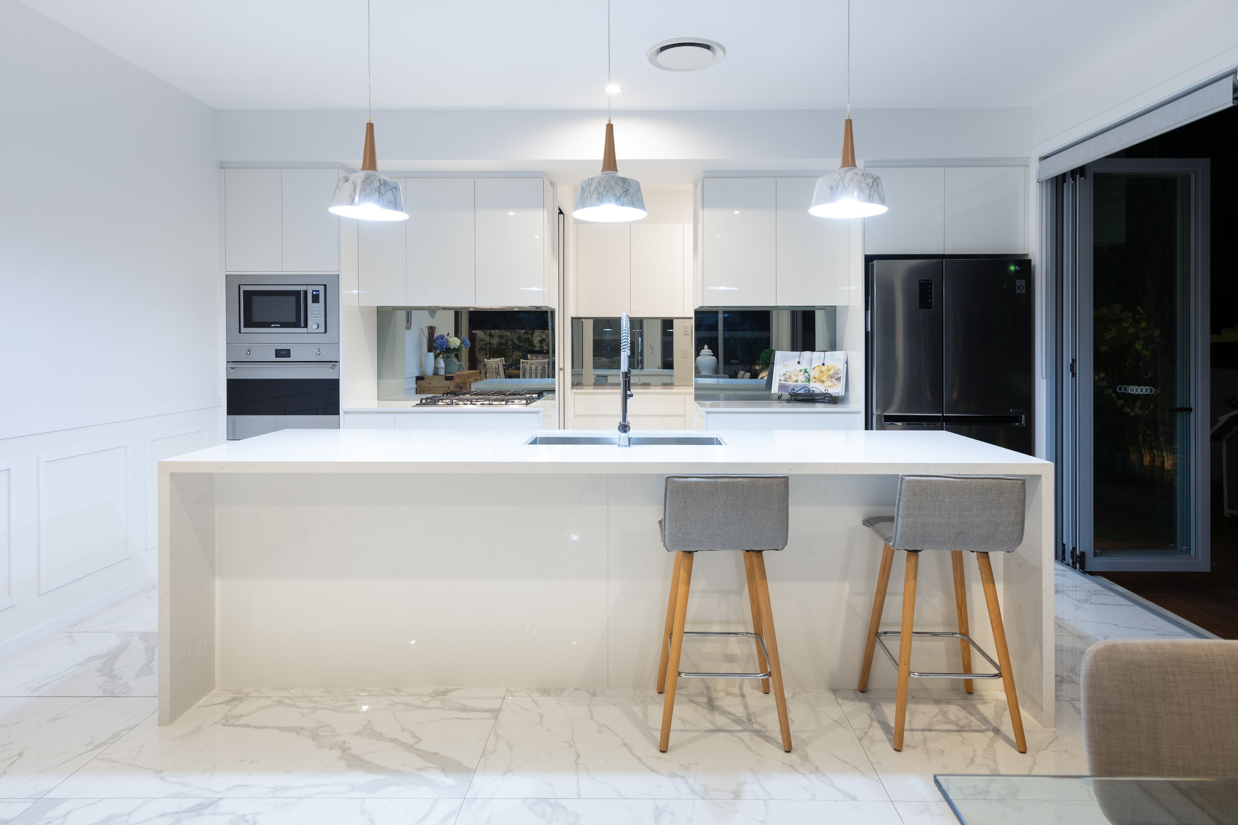 7814 Pavilions Close, Hope Island, QLD 4212 - Sold House - Ray White ...