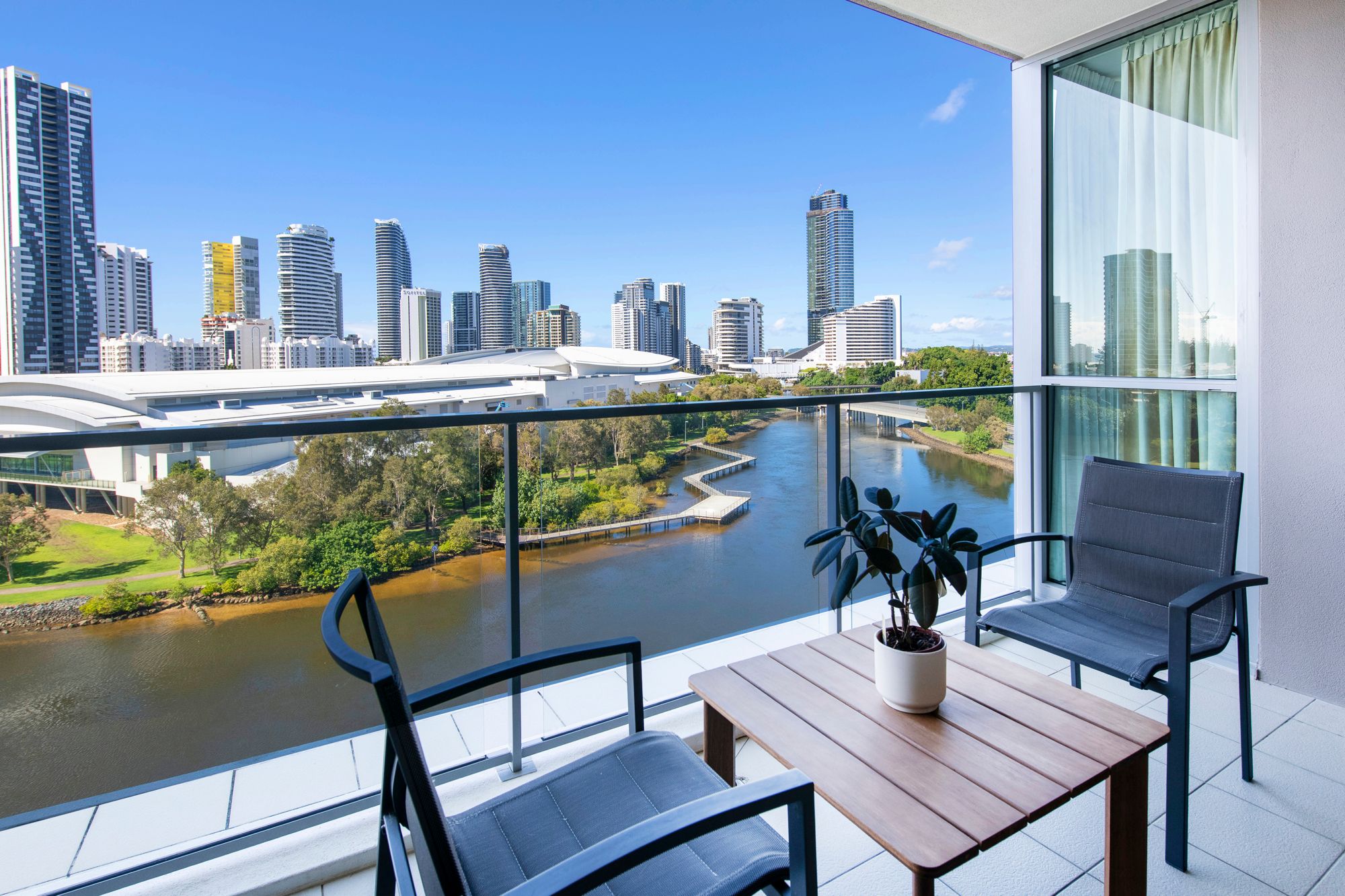 1710/33 T E Peters Drive, Broadbeach Waters, QLD 4218 - Sold Apartment ...